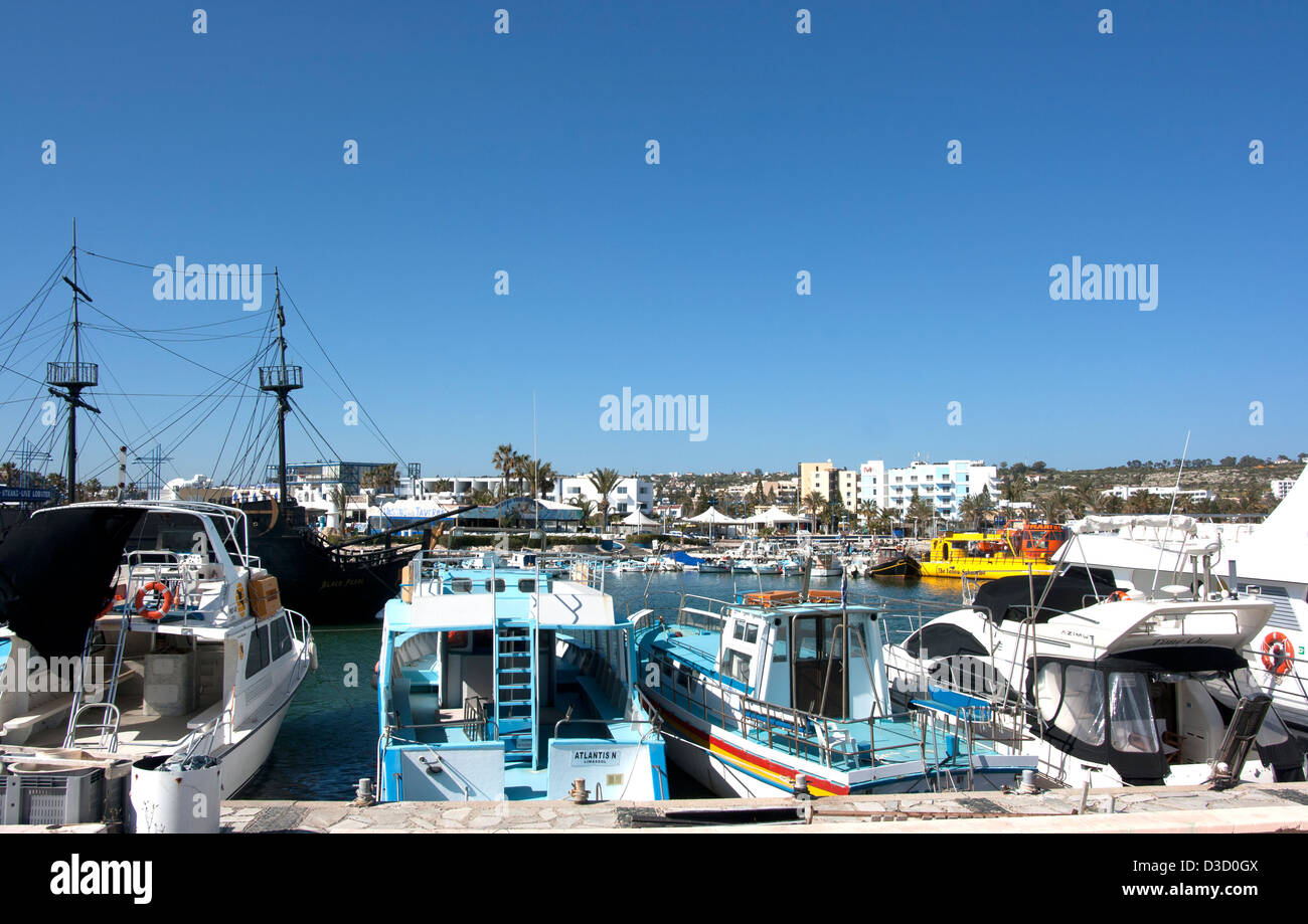 Kyrenia harbour boats hi-res stock photography and images - Alamy