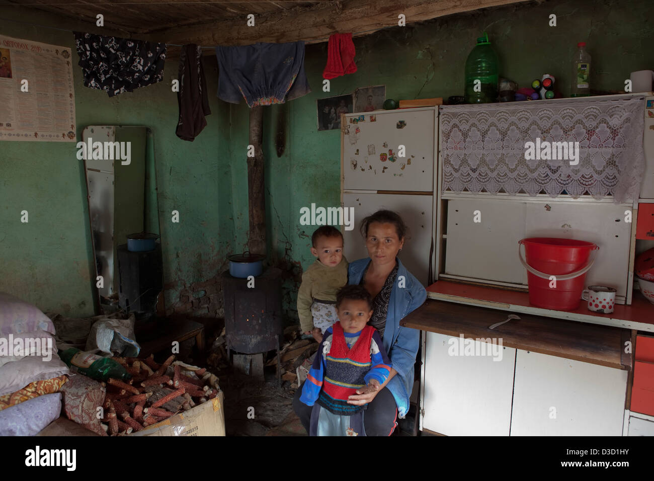 Biertan, Romania, Roma mother with her children in their home Stock ...