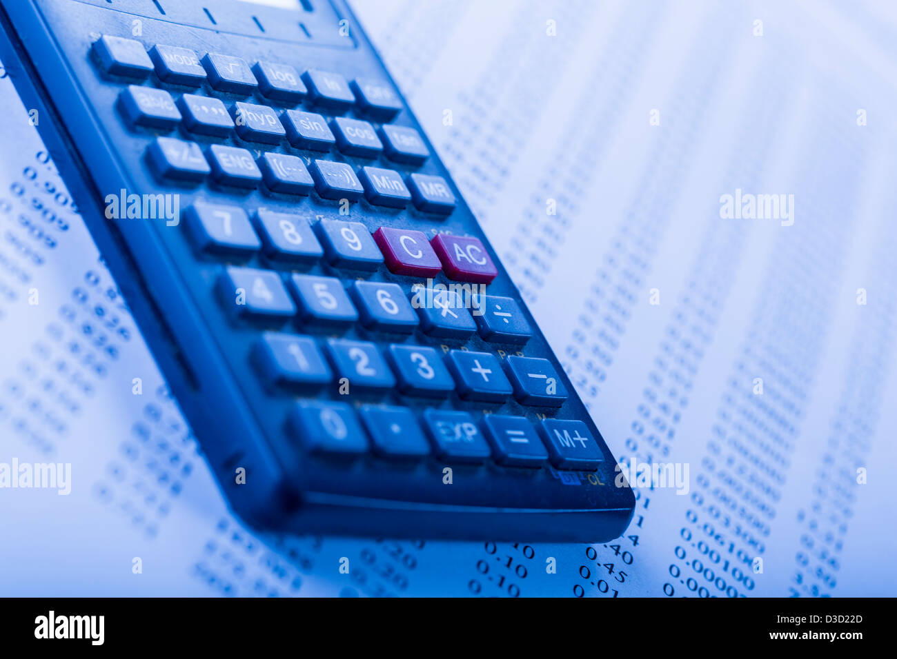 Cat with calculator hi-res stock photography and images - Alamy
