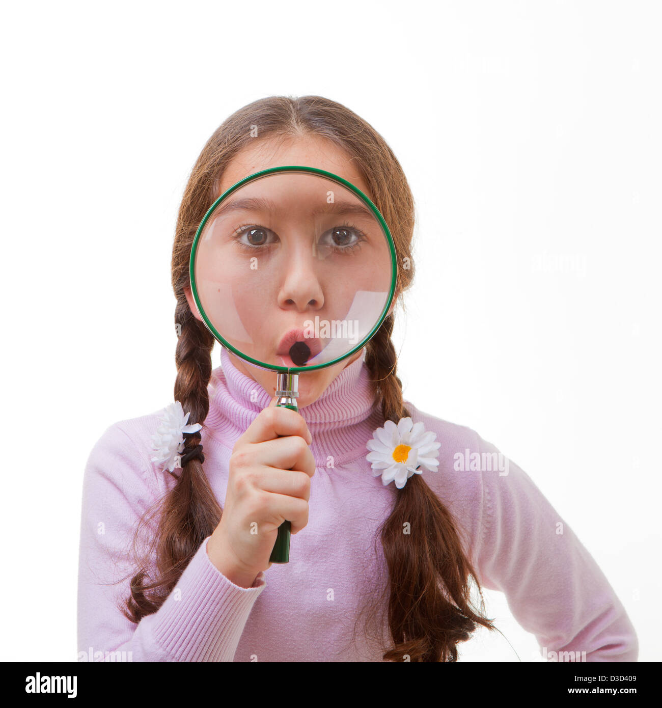 child playing with magnifying glass Stock Photo - Alamy