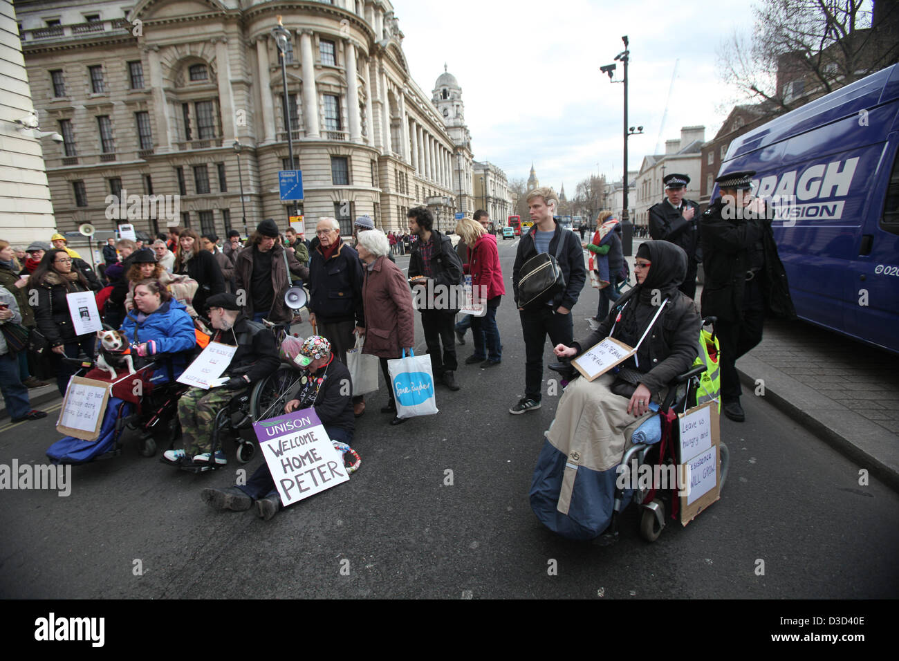 Whitehall london bus hi-res stock photography and images - Alamy