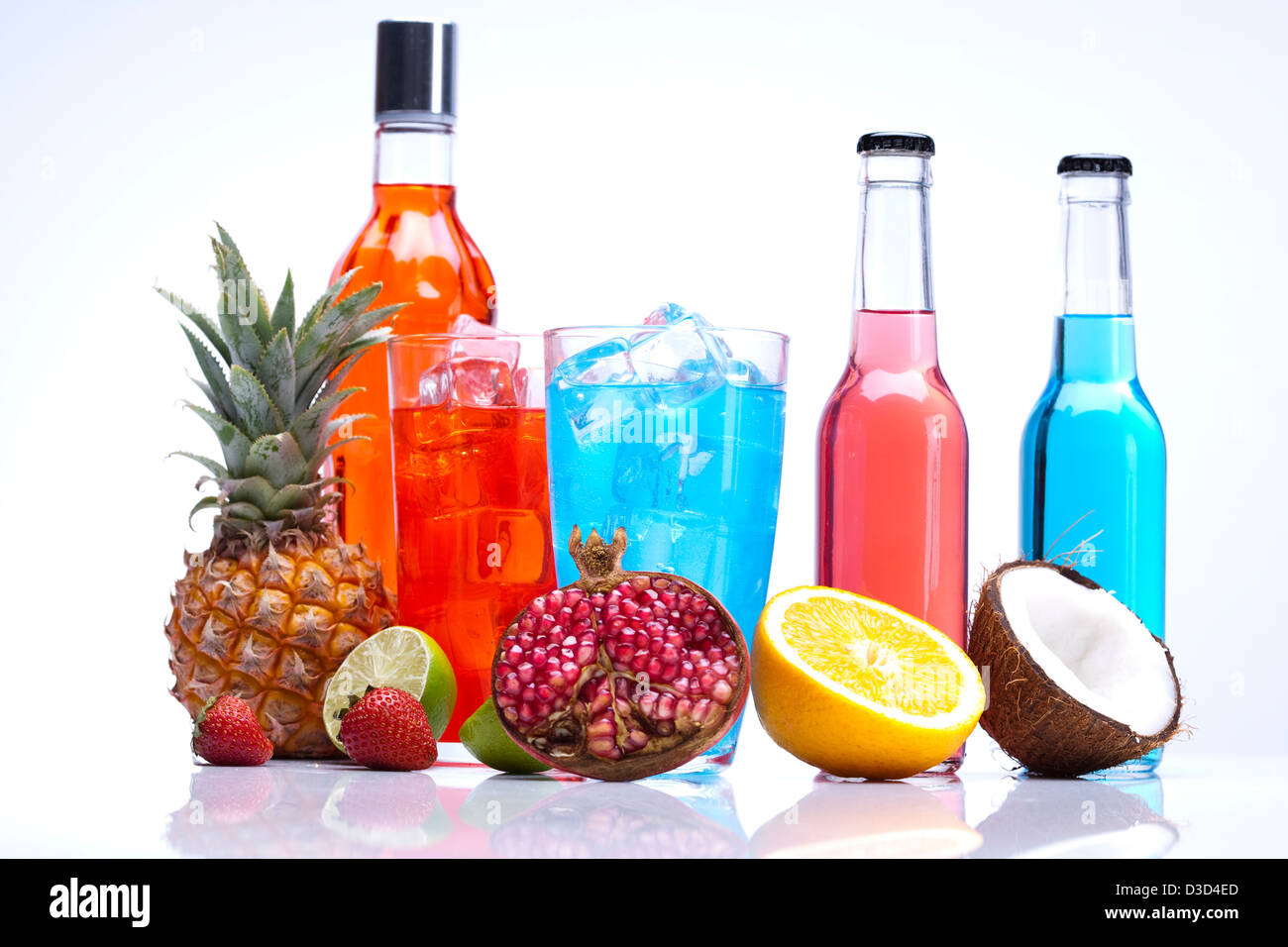 Cocktails,alcohol drinks with fruits Stock Photo - Alamy