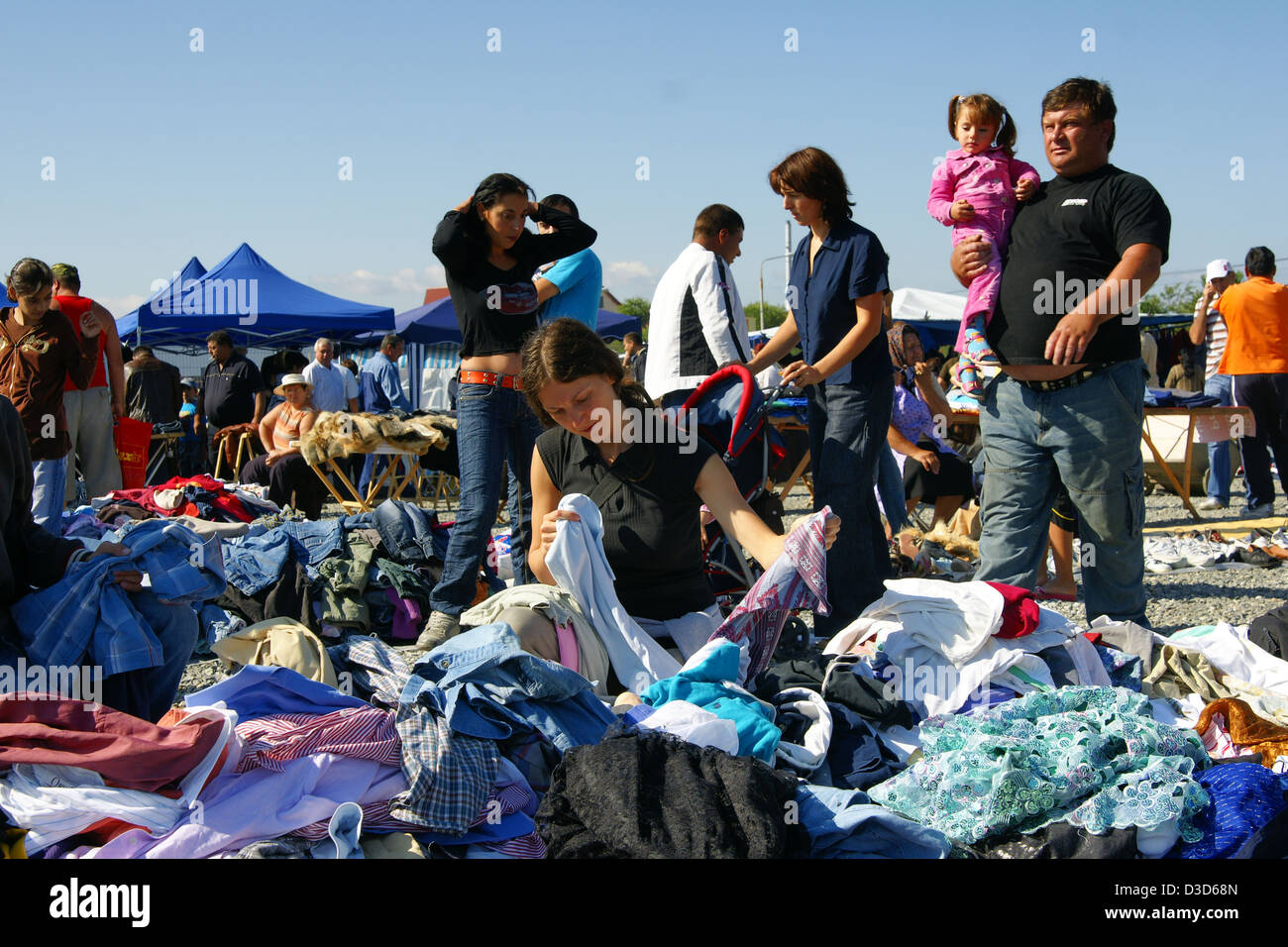 Rummage hi-res stock photography and images - Alamy