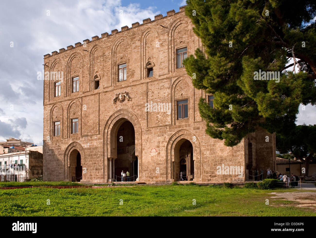 Zisa palace hi-res stock photography and images - Alamy