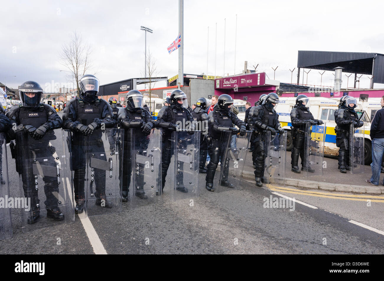 Police dressed hi-res stock photography and images - Alamy