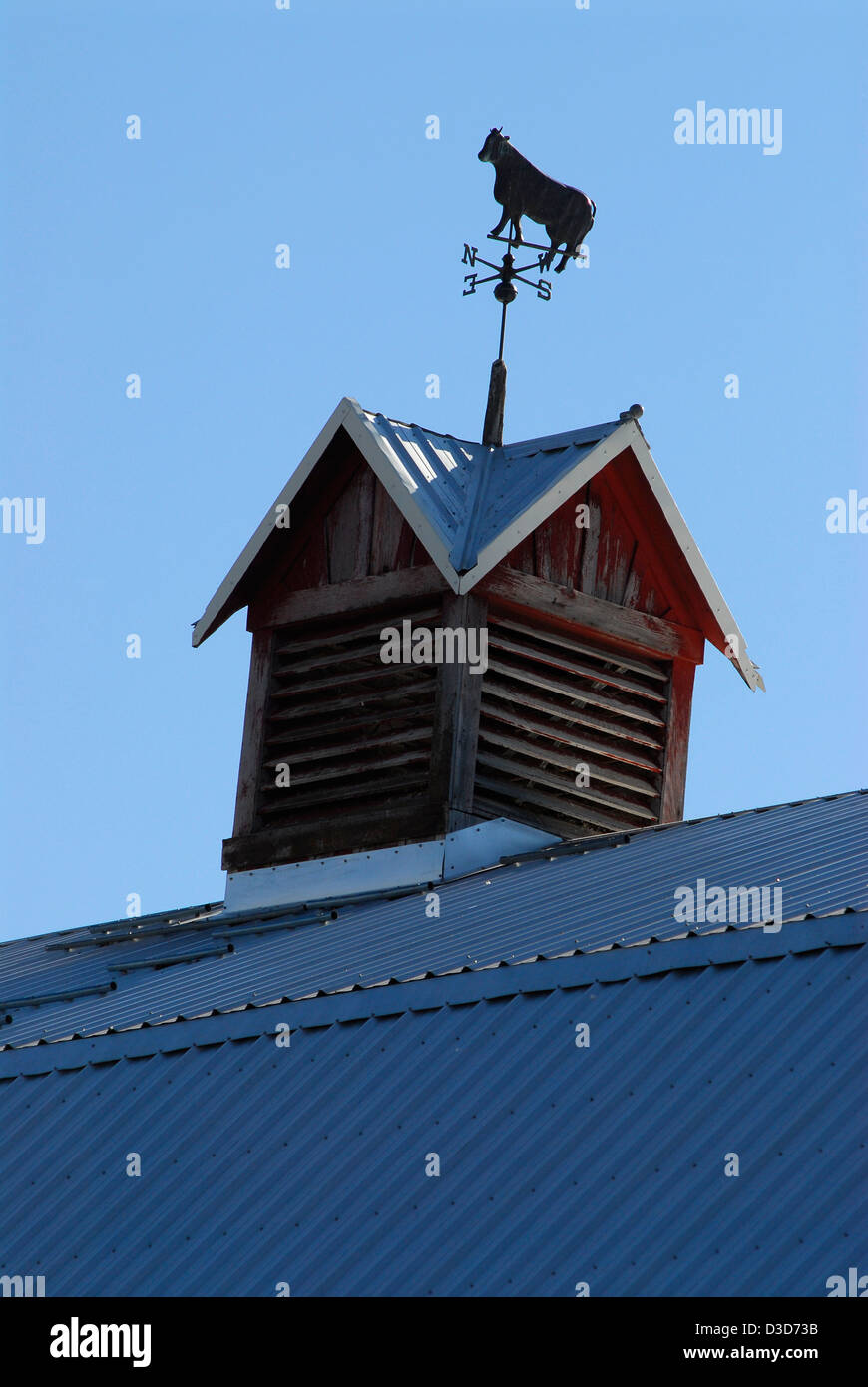 Weathervane on the top of a barn in Eastern Oregon Stock Photo - Alamy