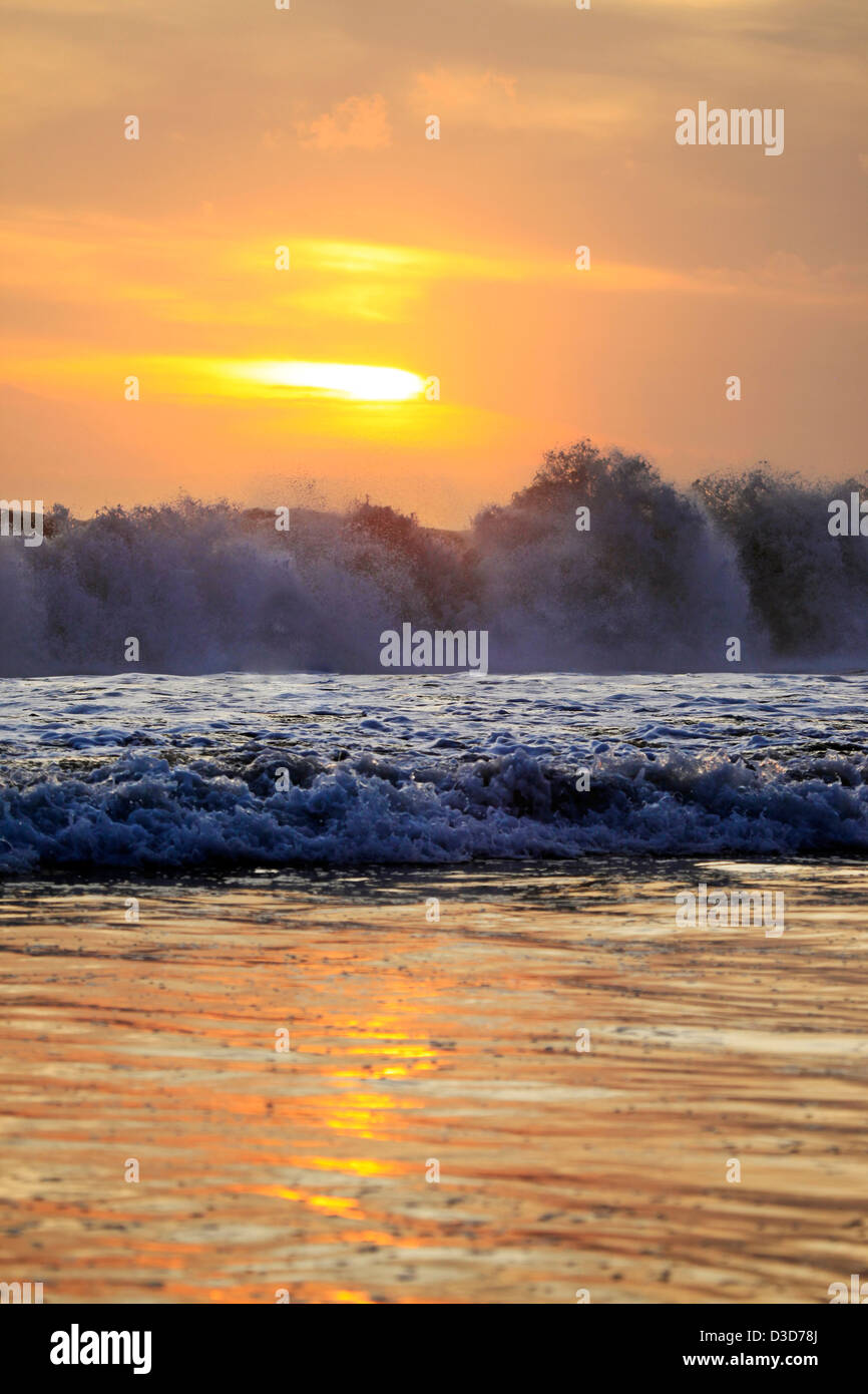 Coastline Indian ocean on sunset Stock Photo - Alamy