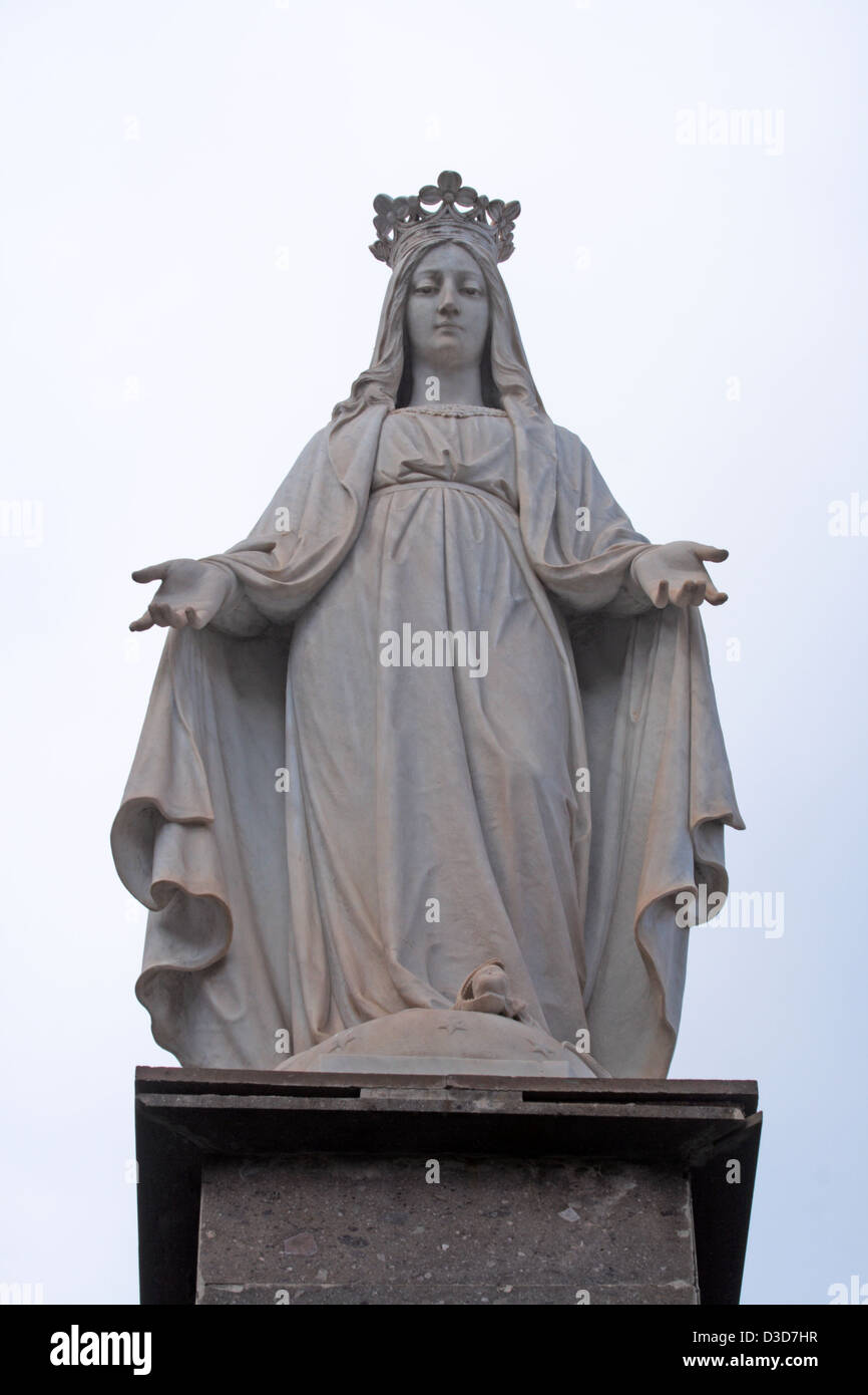 effigy of Virgin Mary Stock Photo - Alamy