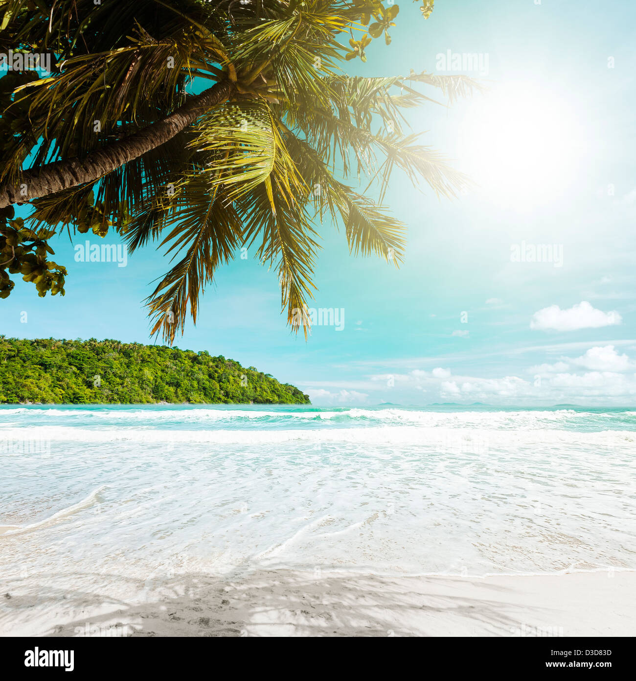 Tropical beach in sunny day. Square composition Stock Photo - Alamy
