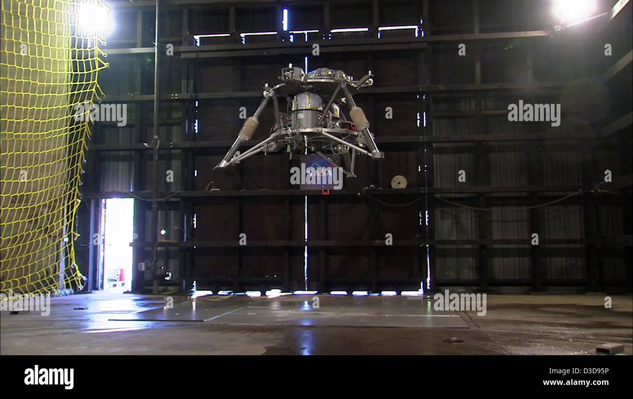 Robotic Lander Flies! (NASA, Marshall, 06/21/11 Stock Photo - Alamy
