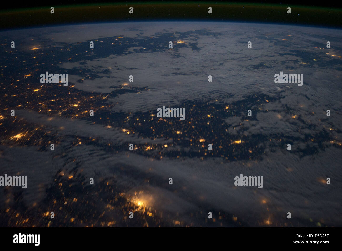 Earth from space at night europe hi-res stock photography and images ...