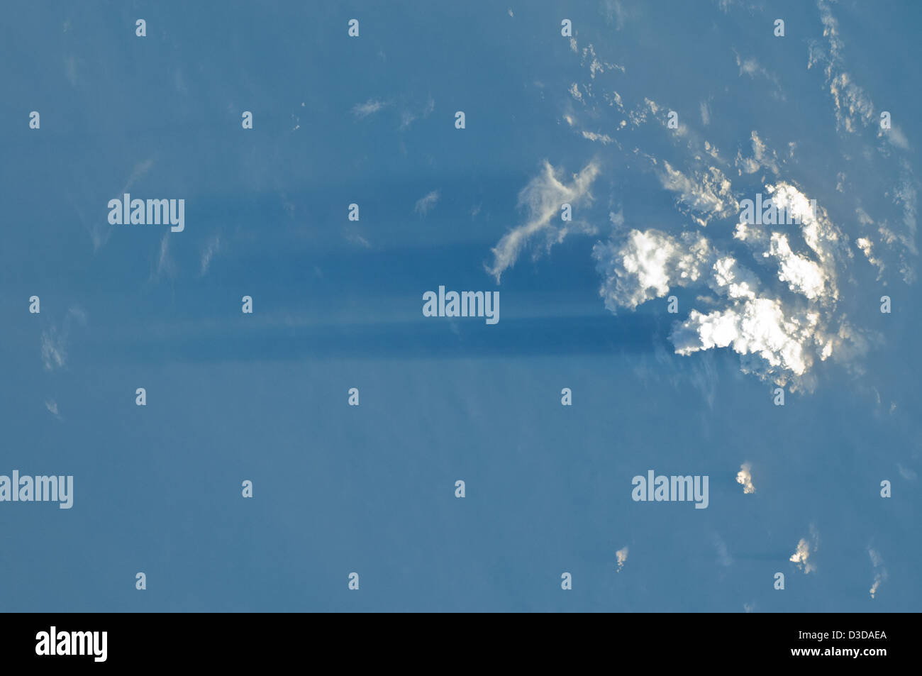Crepuscular Rays Near India (NASA, International Space Station, 10/18 ...