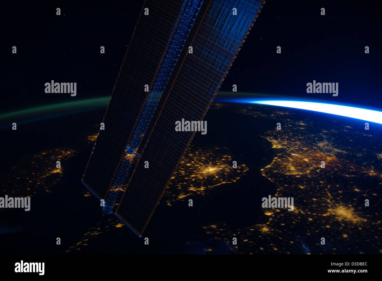 Europe space night london paris hi-res stock photography and images - Alamy