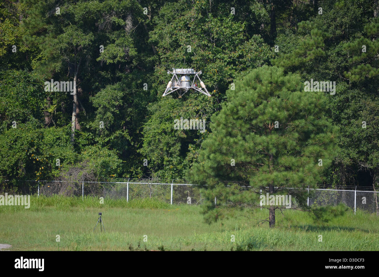 NASA's 'Mighty Eagle' robotic lander successfully demonstrates its ...