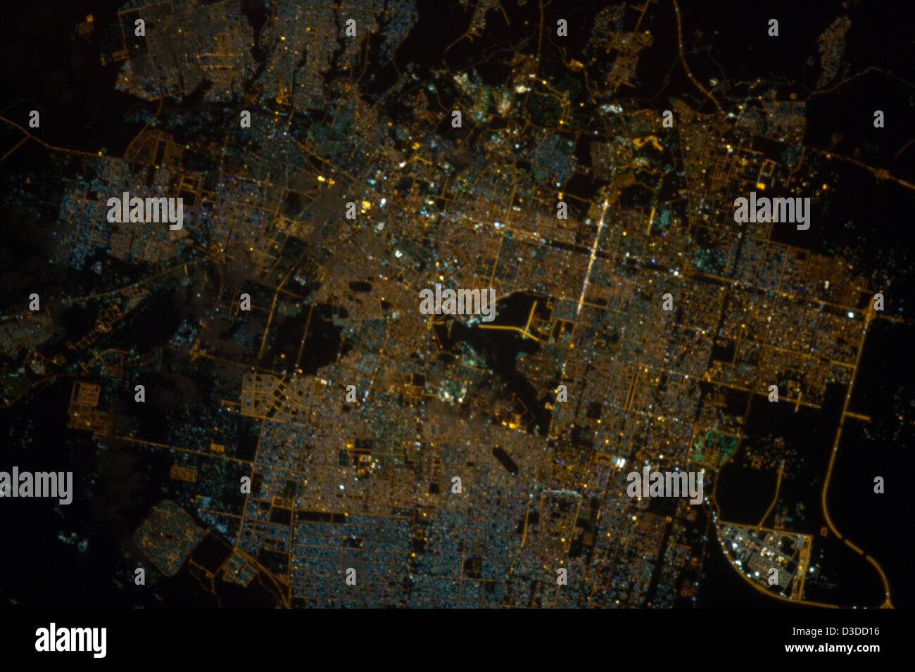 Riyadh, Saudi Arabia at Night (NASA, International Space Station, 11/13 ...