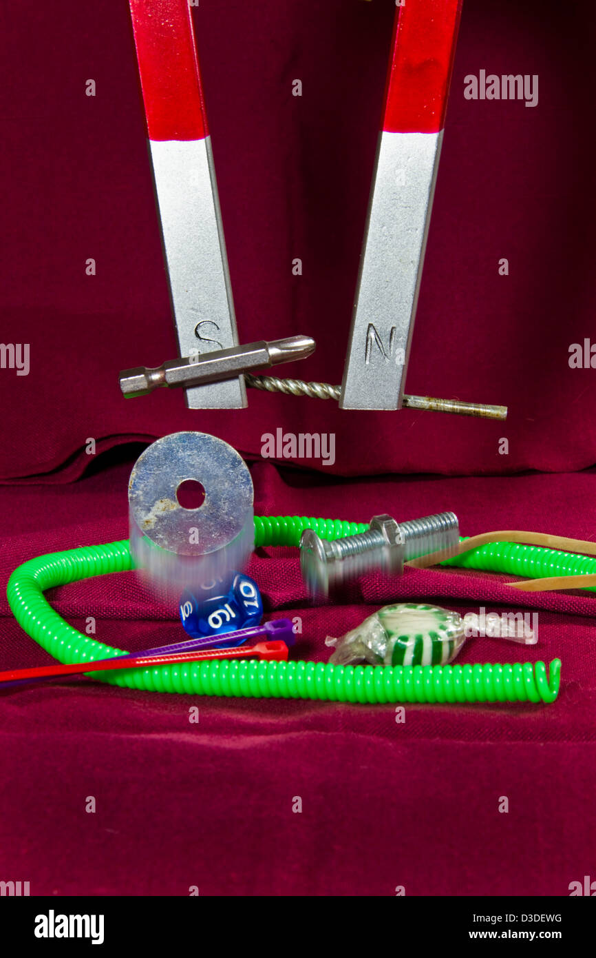 Magnet metal magnet non metal hi-res stock photography and images - Alamy