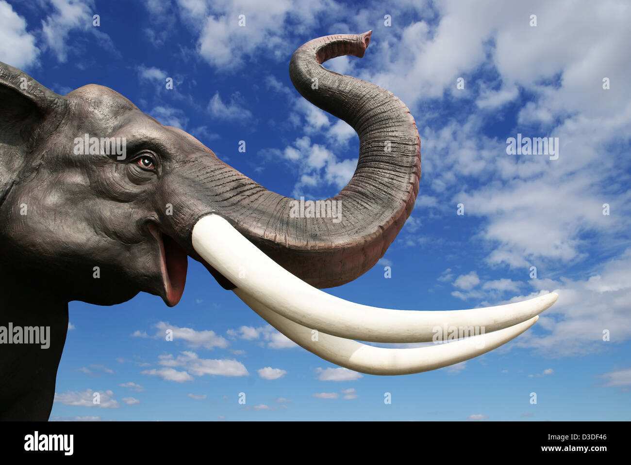 Artificial elephant hi-res stock photography and images - Alamy