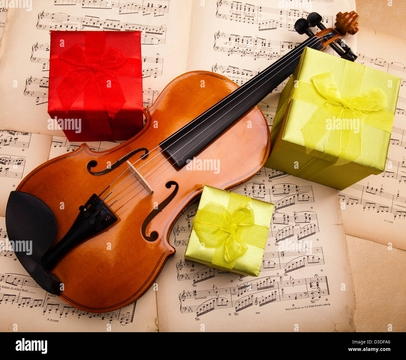 Gift and violin Stock Photo - Alamy