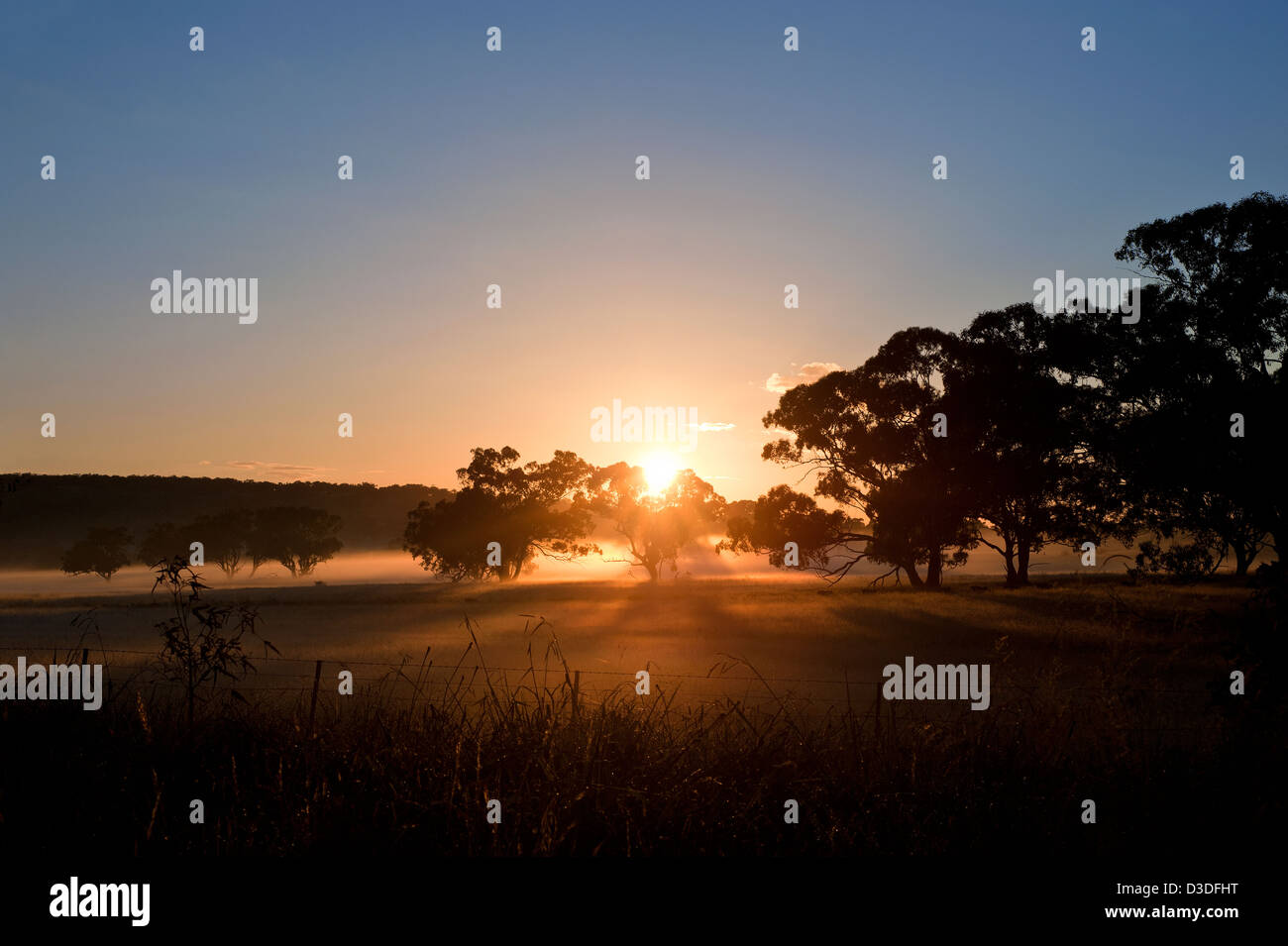 Country setting settings australia australian hi-res stock photography ...