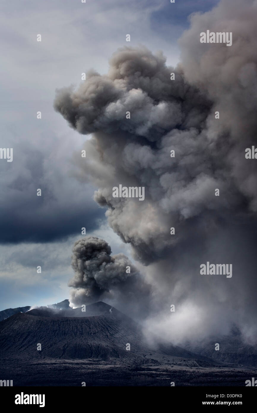 Volcanos png hi-res stock photography and images - Alamy