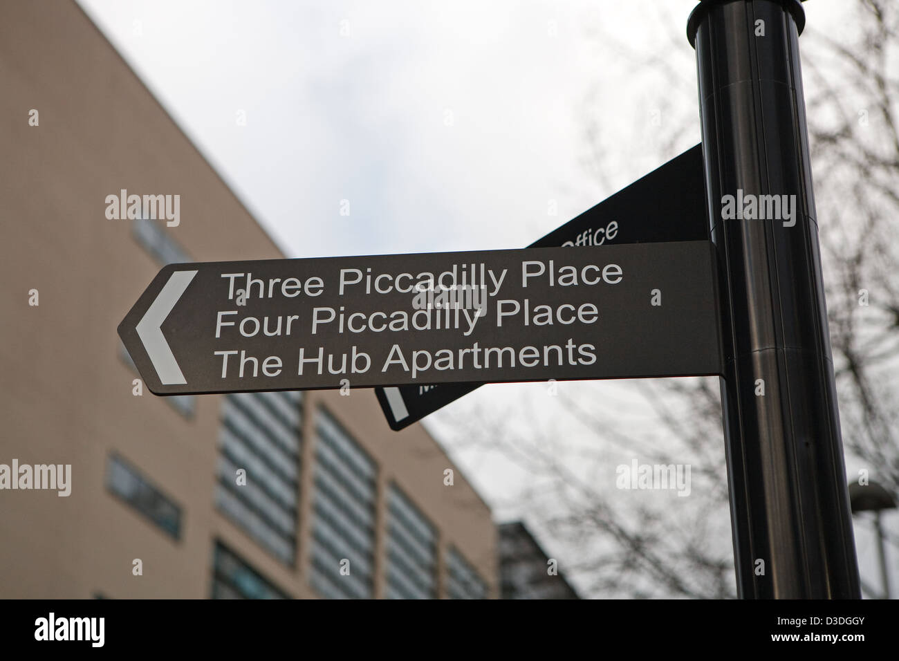 Piccadilly place manchester hi-res stock photography and images - Alamy