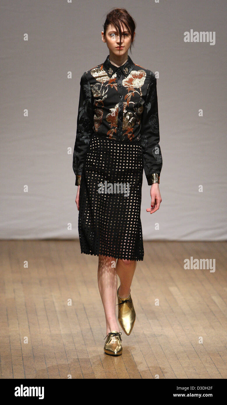 Clements Ribeiro A/W 2013/14 collection during London Fashion Week ...