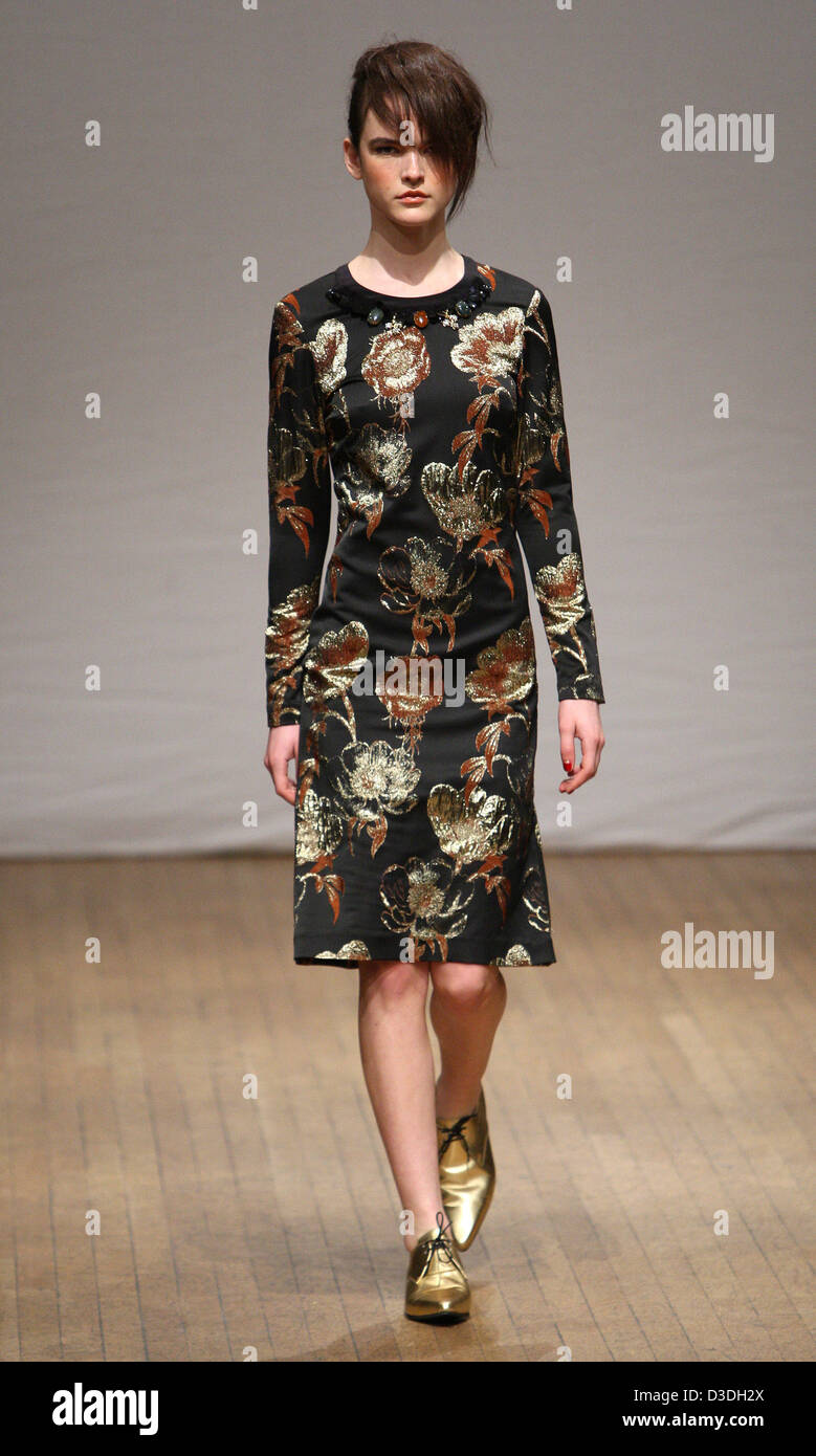 Clements Ribeiro A/W 2013/14 collection during London Fashion Week ...