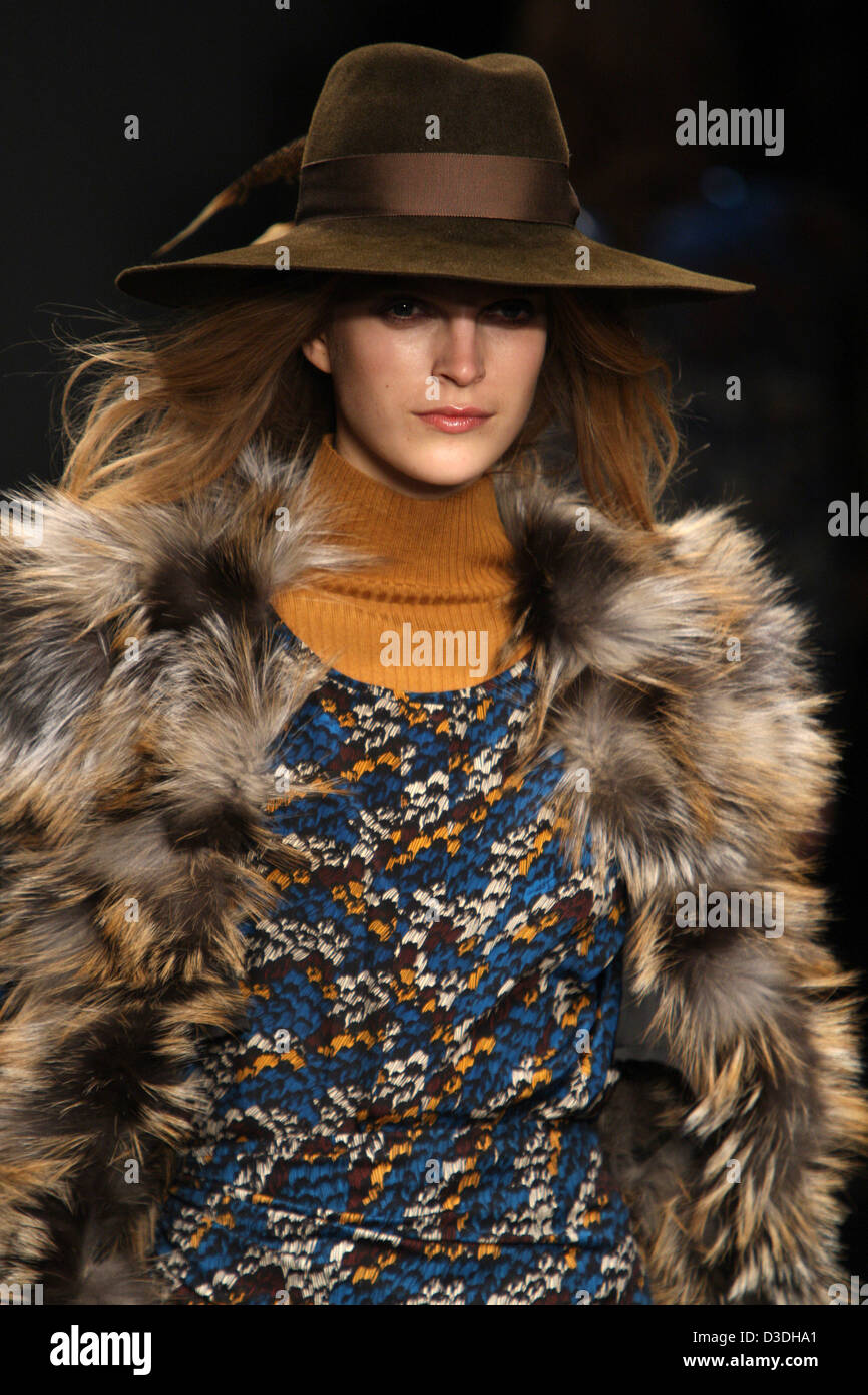 Issa London A/W 2013/14 collection shown during London Fashion Week at ...