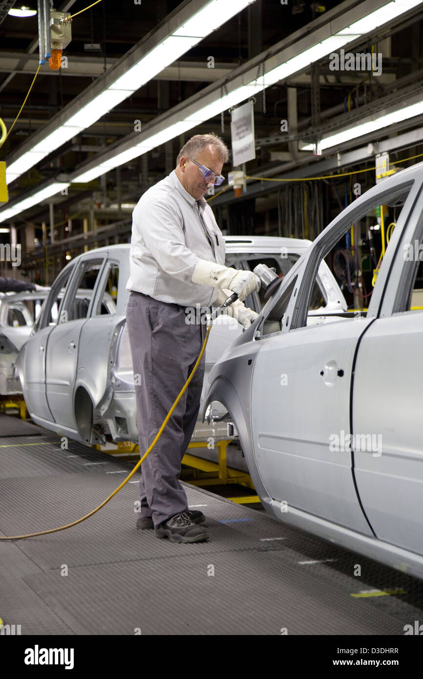 Car production plant hi-res stock photography and images - Alamy