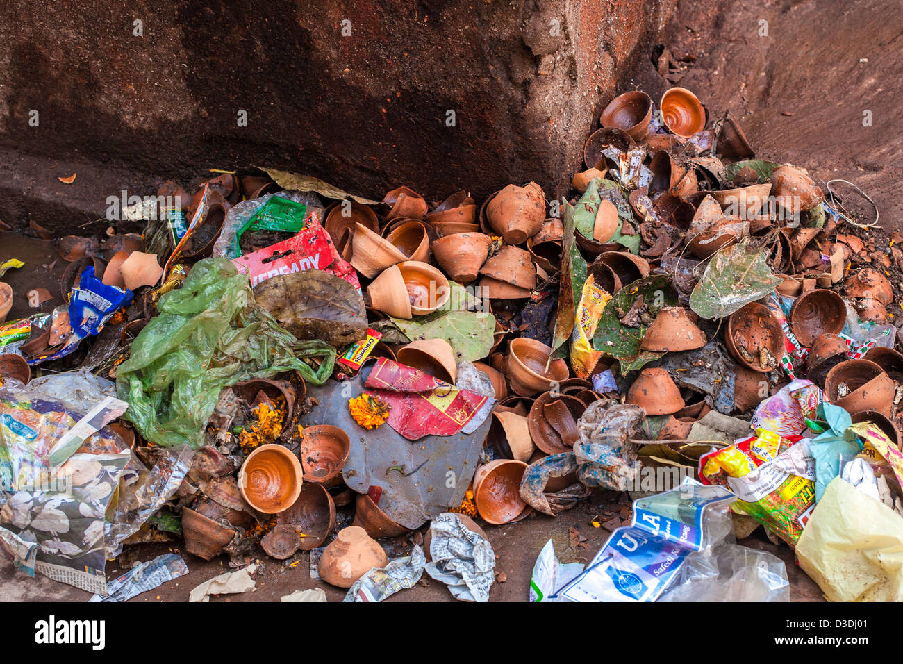 Garbage collection india hi-res stock photography and images - Alamy