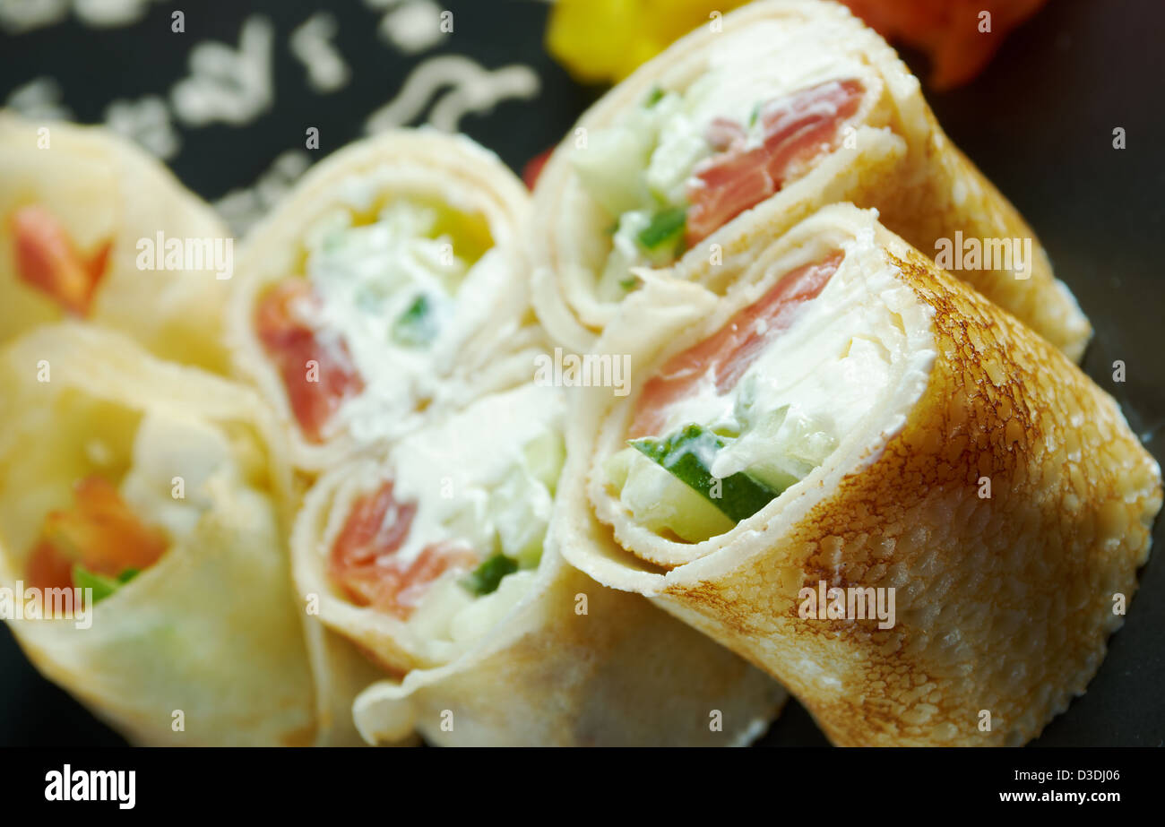 Chinese or Thai-style vegetable spring rolls Stock Photo - Alamy