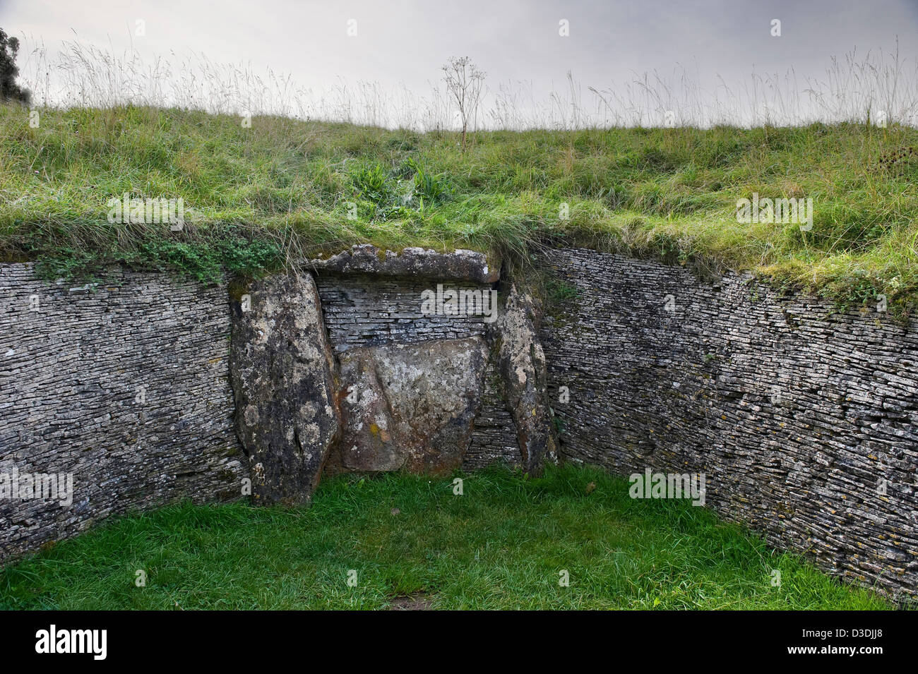 Belas Knap Neolithic chambered long barrow near Winchcombe ...