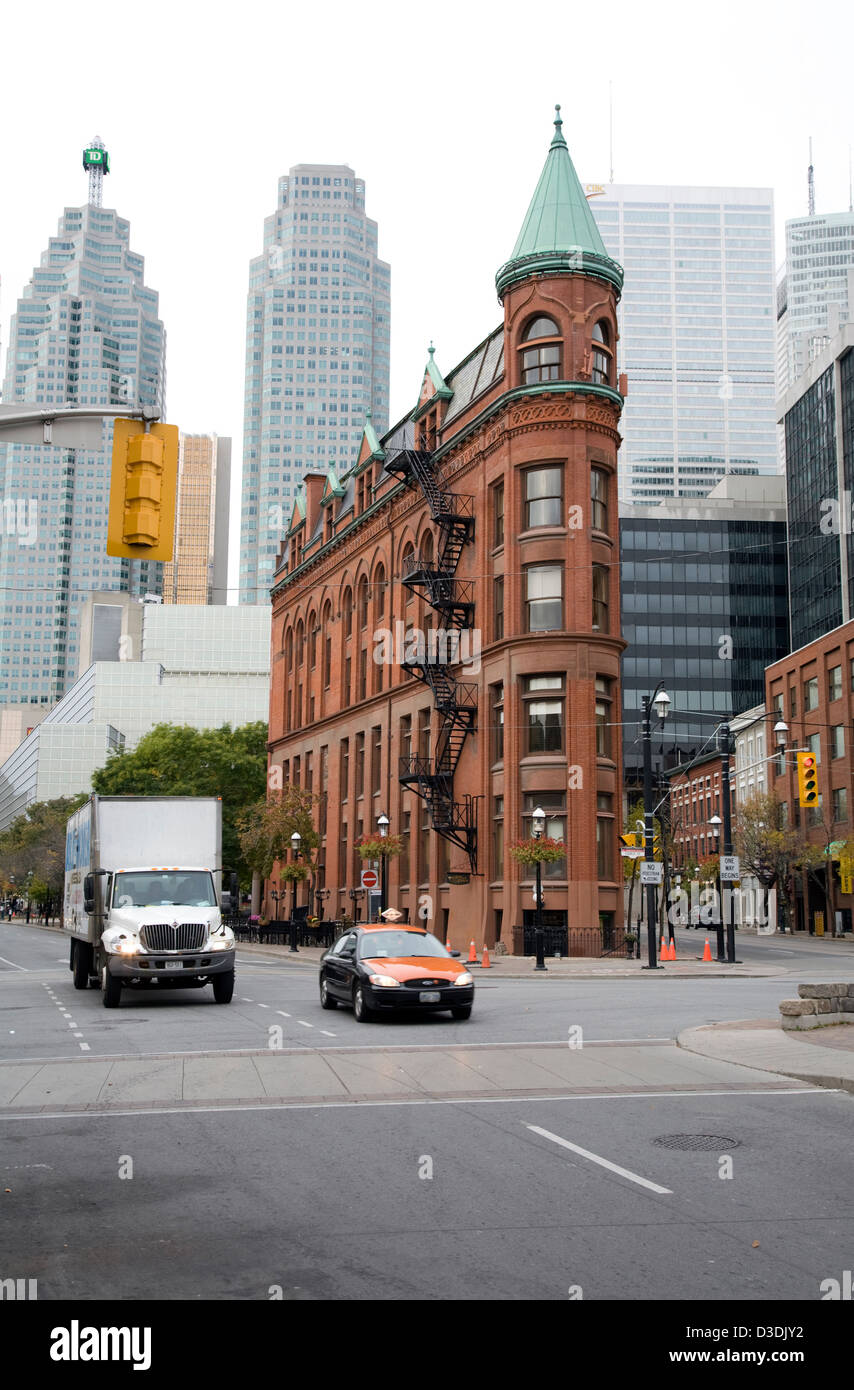 Td canada trust tower hi-res stock photography and images - Alamy