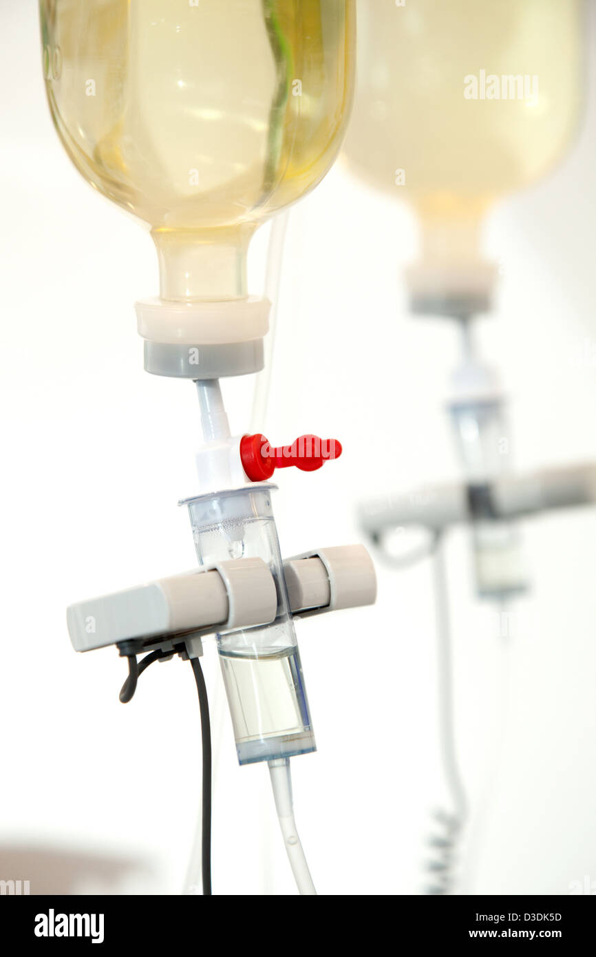 Infusion medicine system hi-res stock photography and images - Alamy