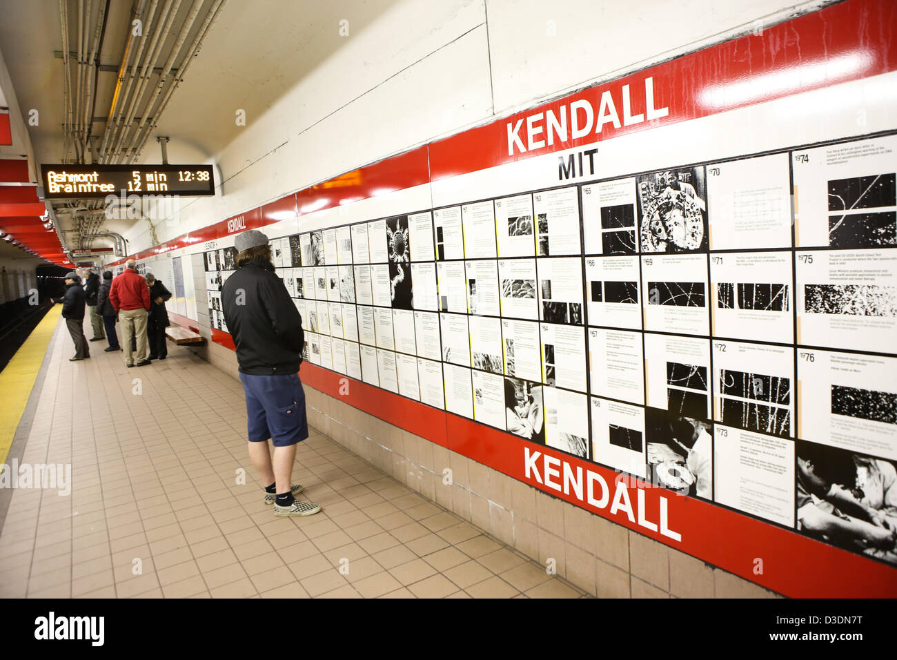 Feb. 16, 2013 - Cambridge, Massachusetts, U.S - The MBTA Red Line stop ...