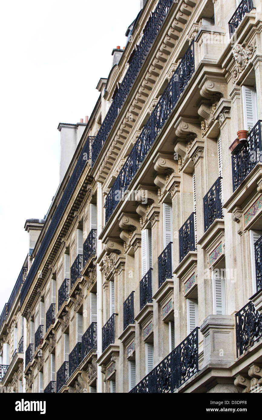 Close up section of the typical buildings of the streets of Paris ...
