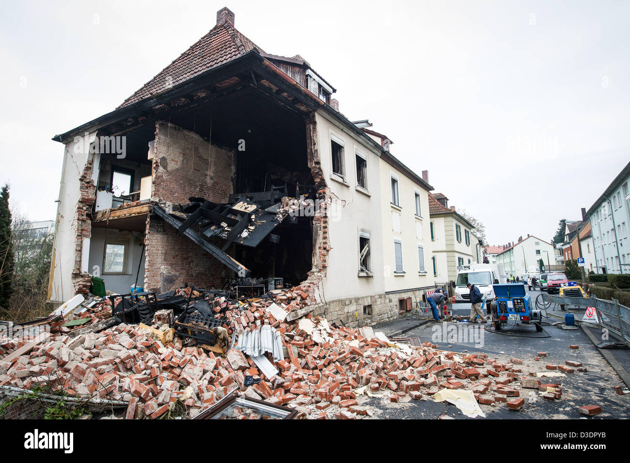 A residential building threatens to collapse after an explosion in ...