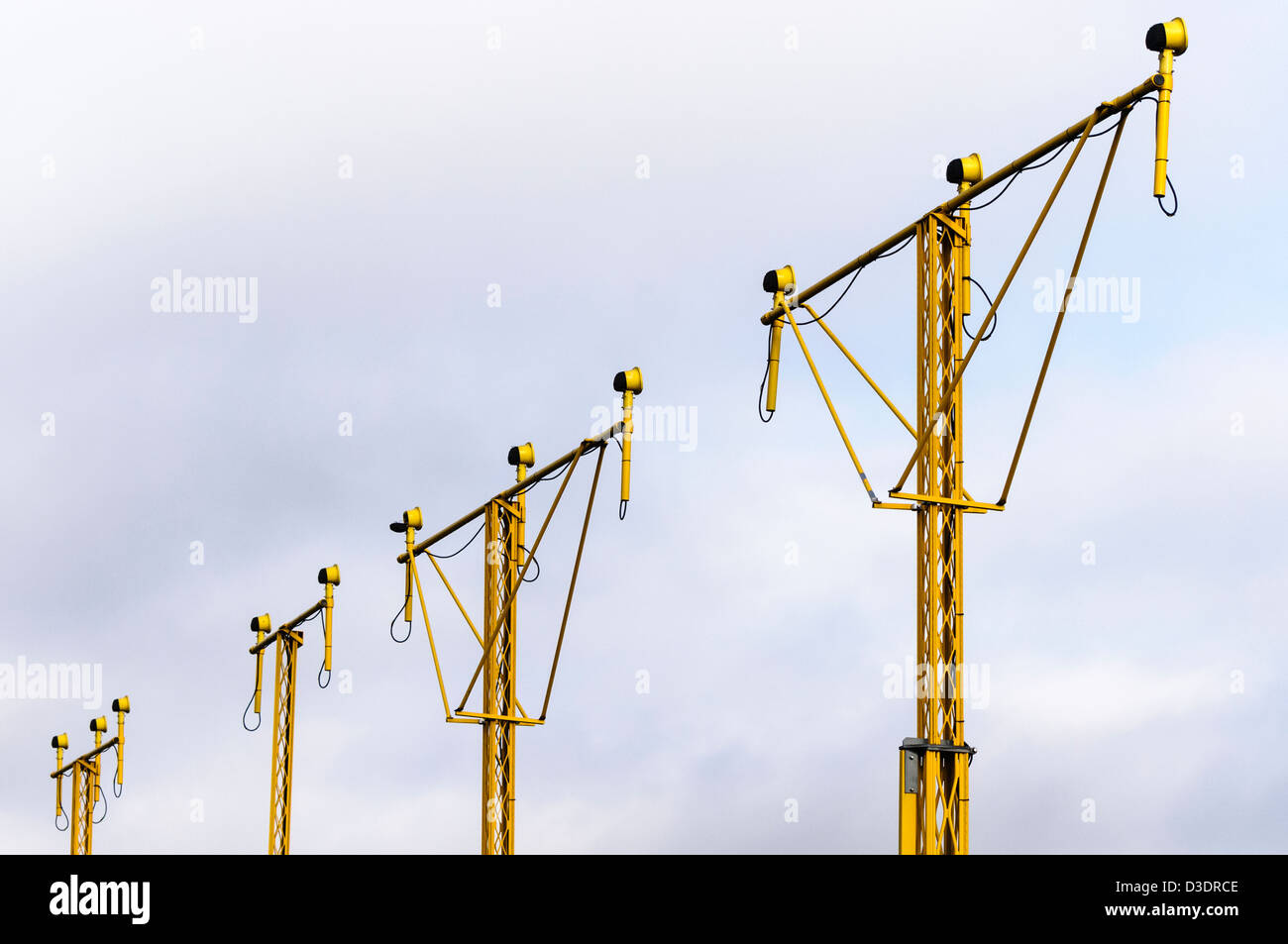 Instrument landing system hi-res stock photography and images - Alamy