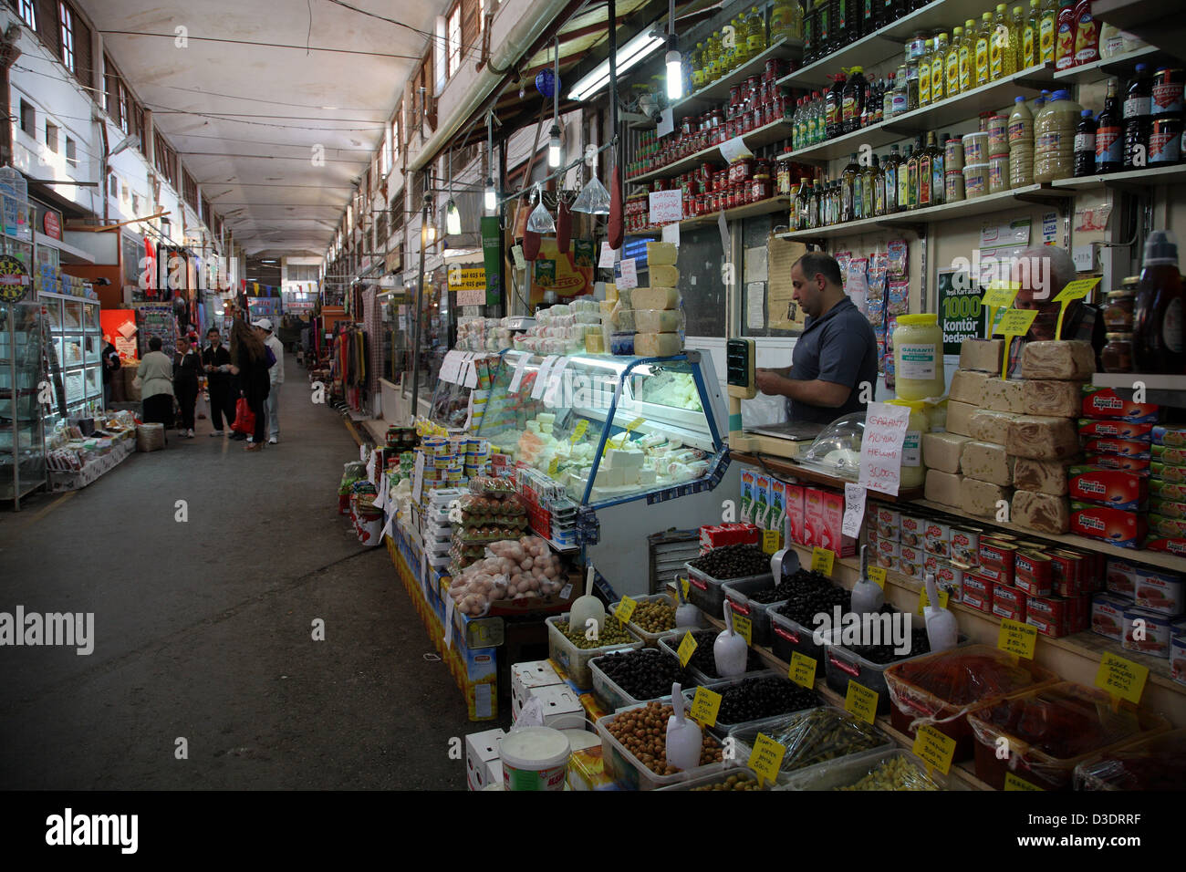 Cyprus in turkish nicosia shopping hi-res stock photography and images ...