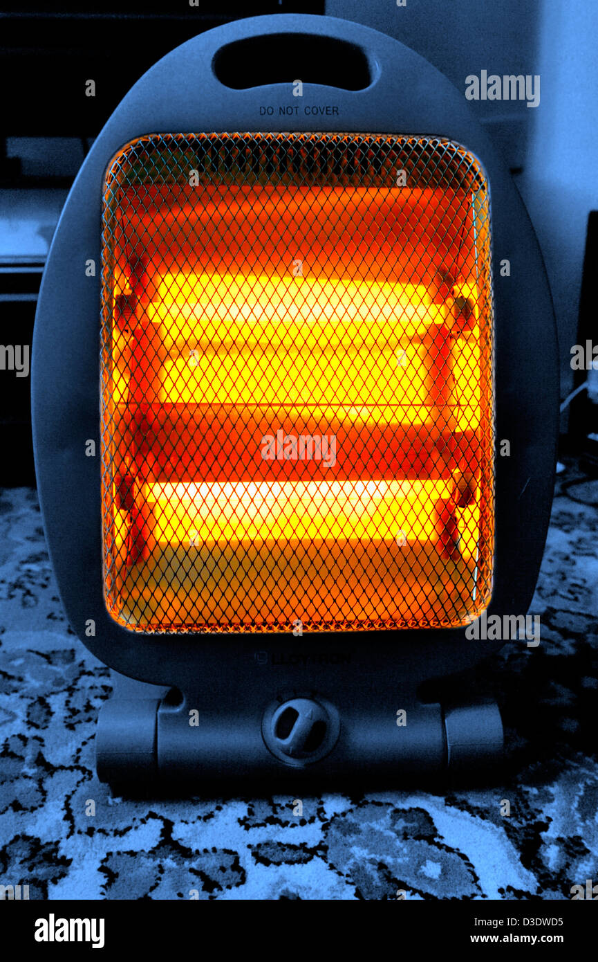 electric halogen heater in a cold room Stock Photo - Alamy