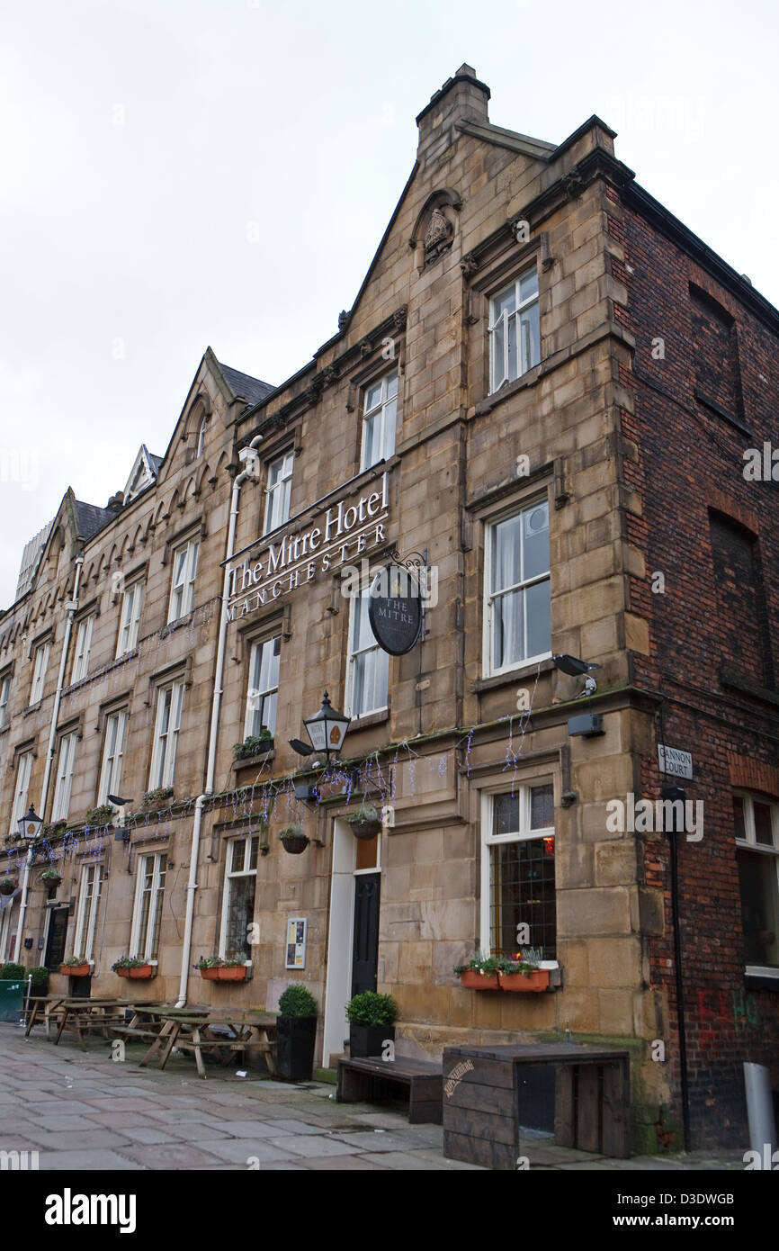 The Mitre Hotel in Manchester England Stock Photo - Alamy