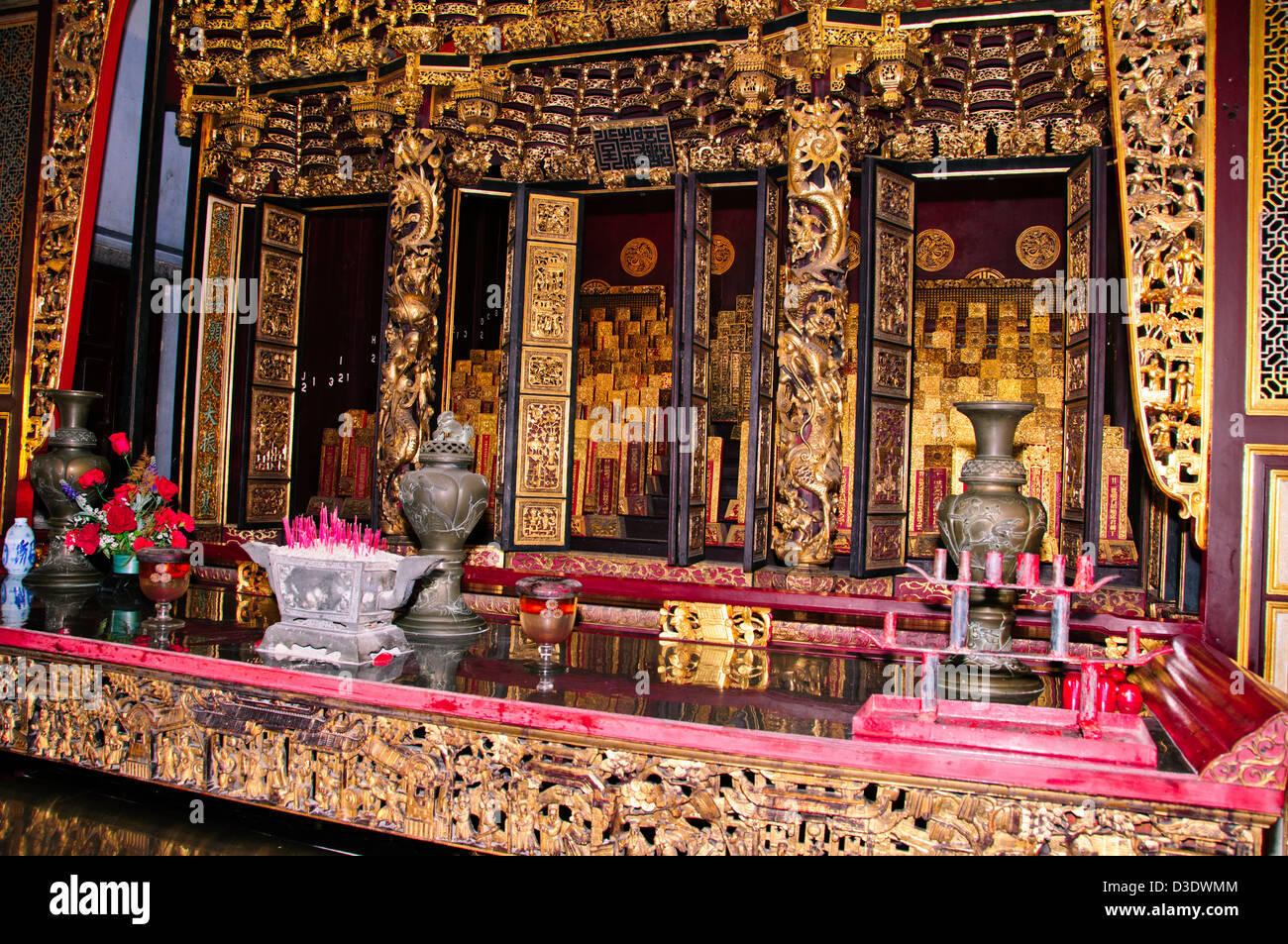 Leong San Tong Khoo Kongsi Chinese Ancestral Home,Clan Family House ...