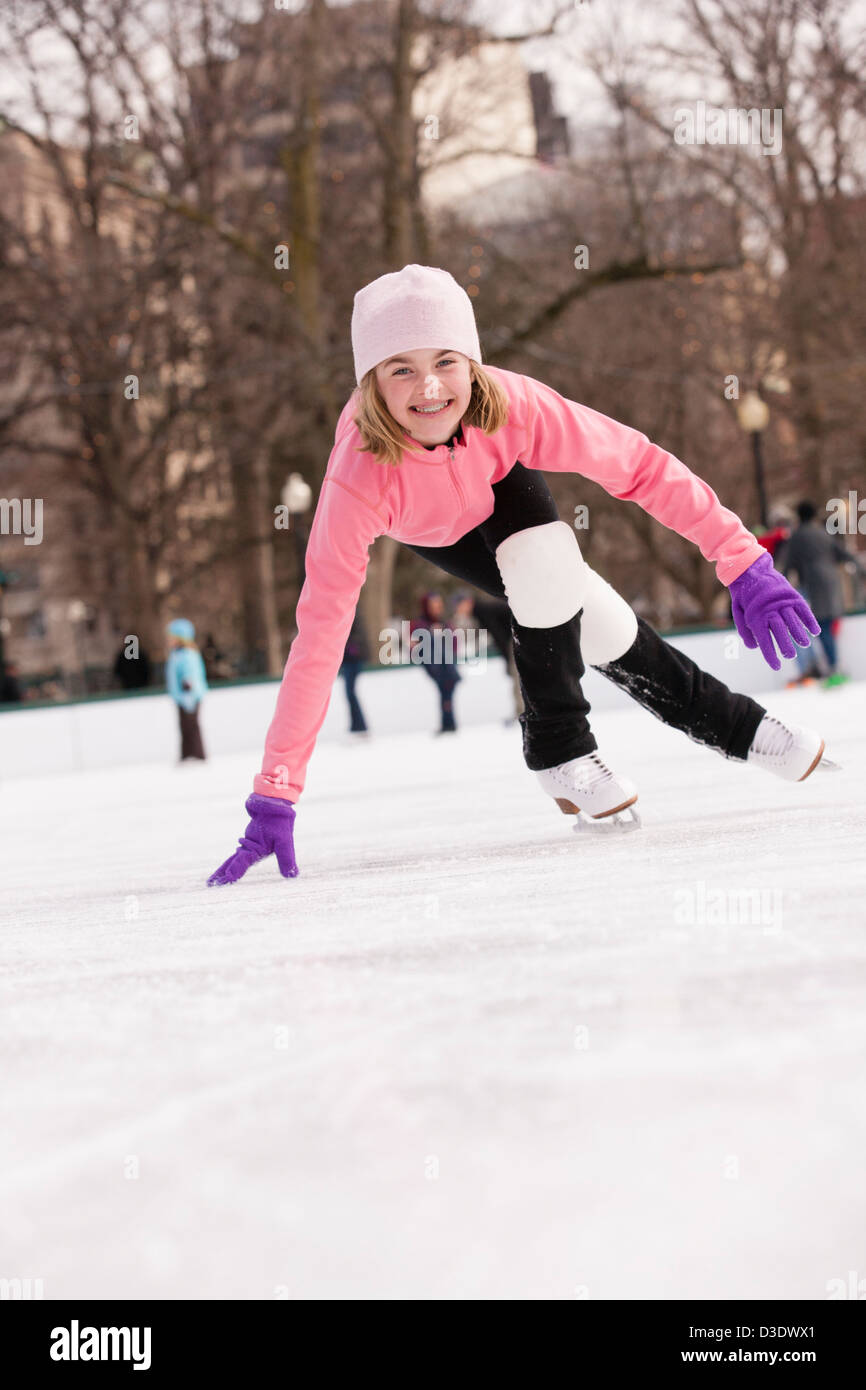 Snow on skating rink hi-res stock photography and images - Alamy