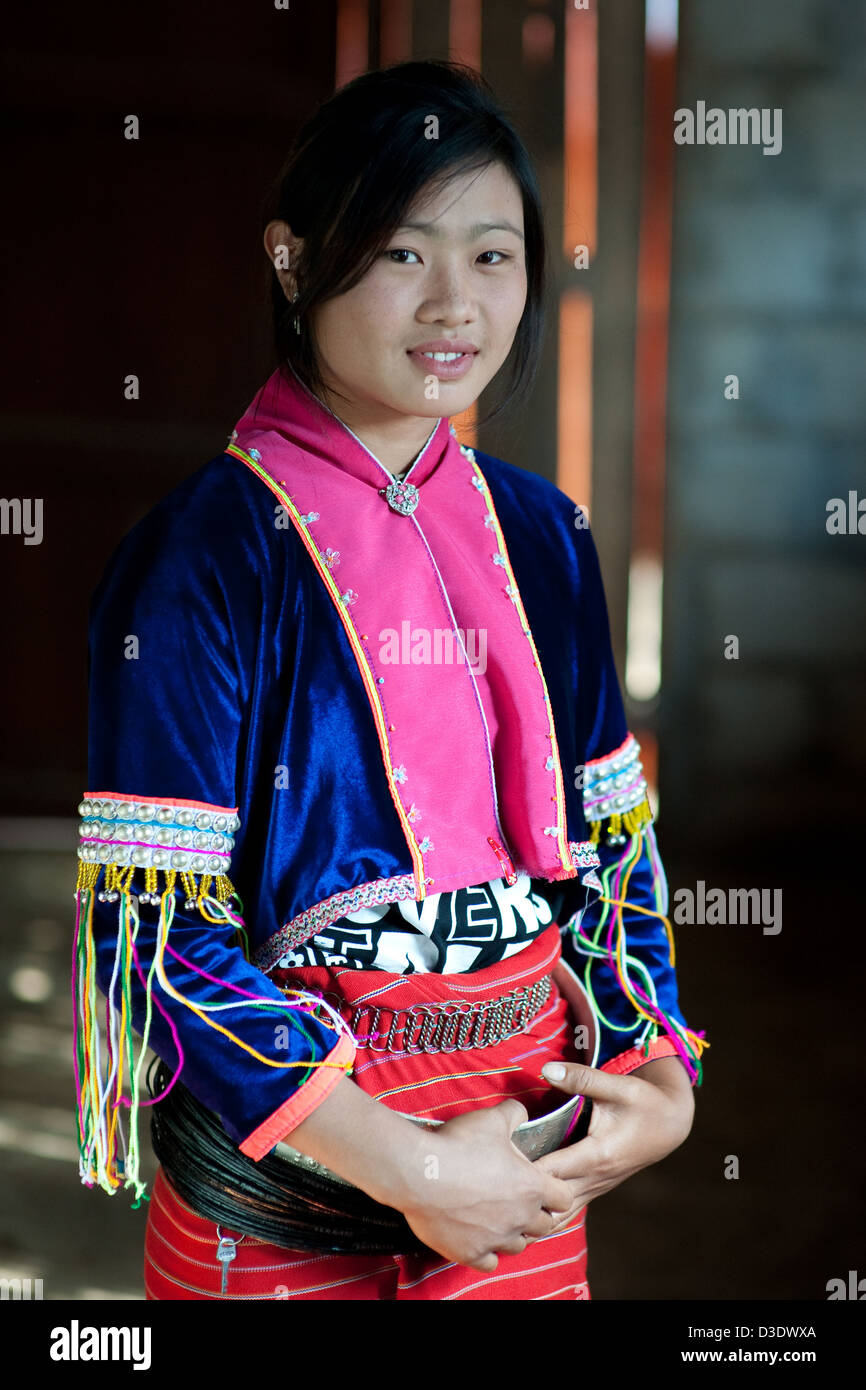 Palaung girl hi-res stock photography and images - Alamy