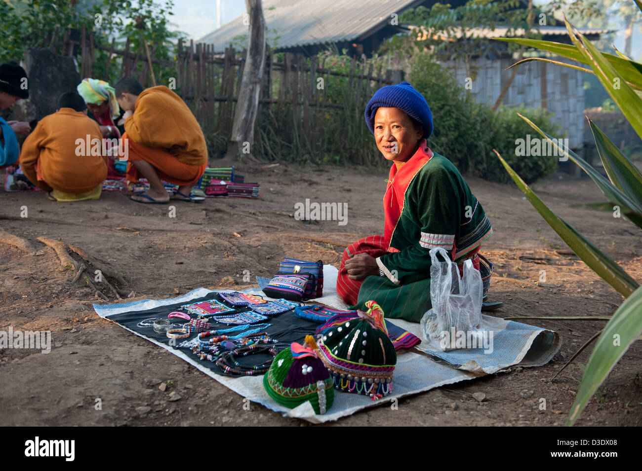 Palaung thailand hi-res stock photography and images - Alamy