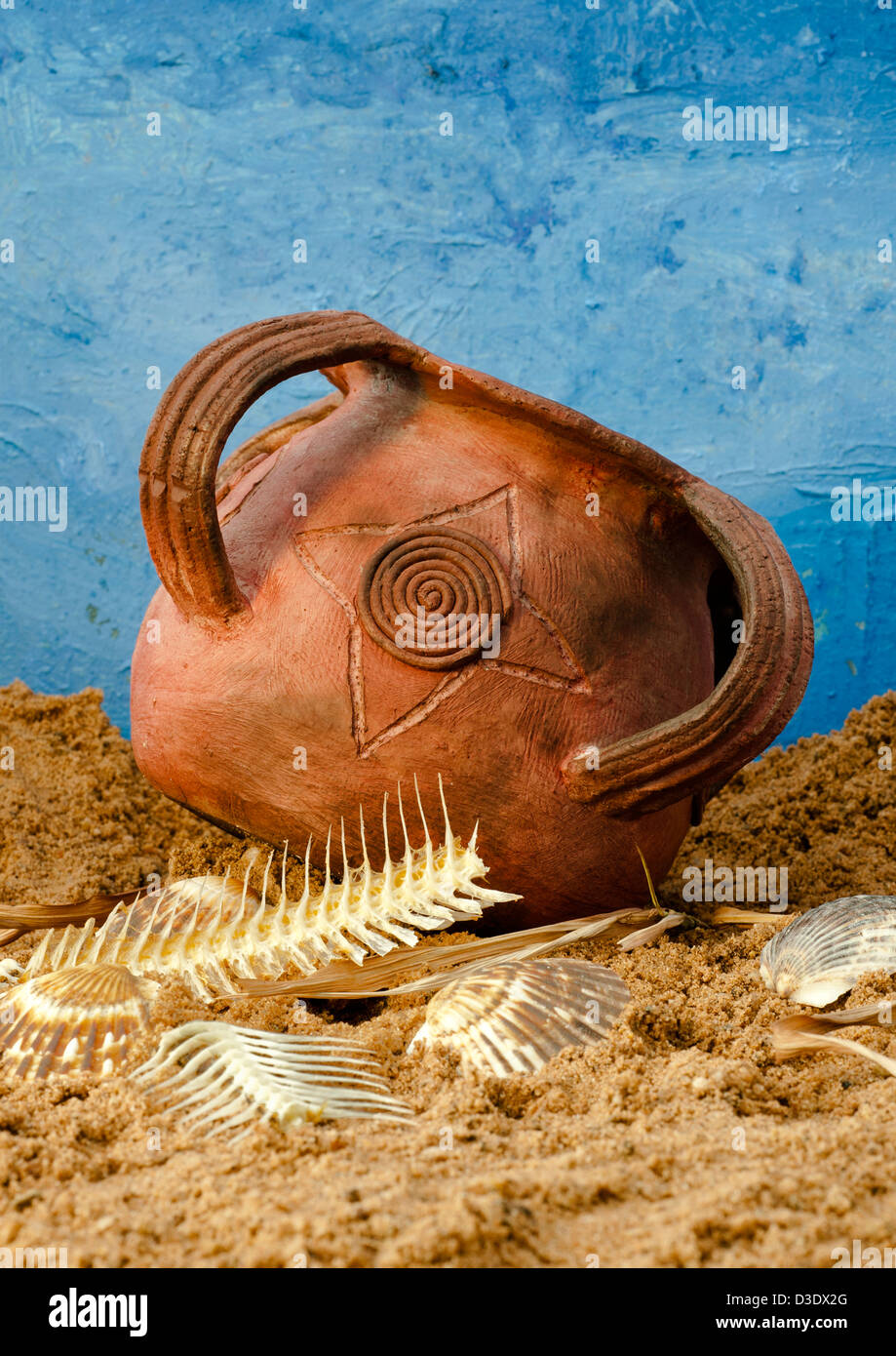 Ceramic,sand ,shells & fish bones Stock Photo - Alamy