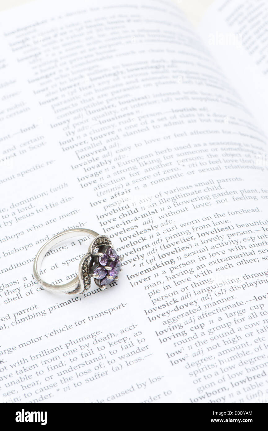 Open dictionary hi-res stock photography and images - Alamy