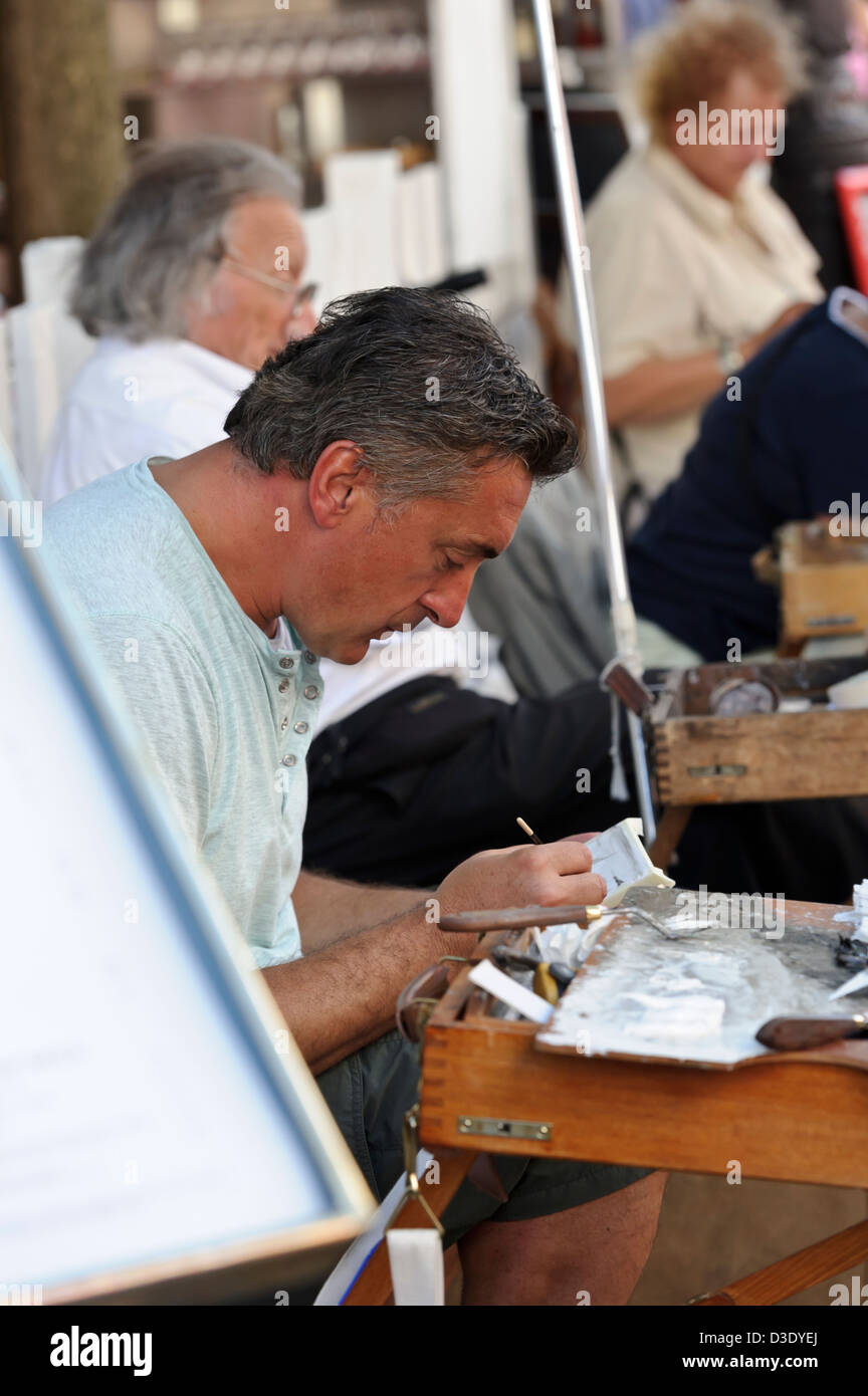 Artist at work, Montmartre, Paris, France Stock Photo - Alamy