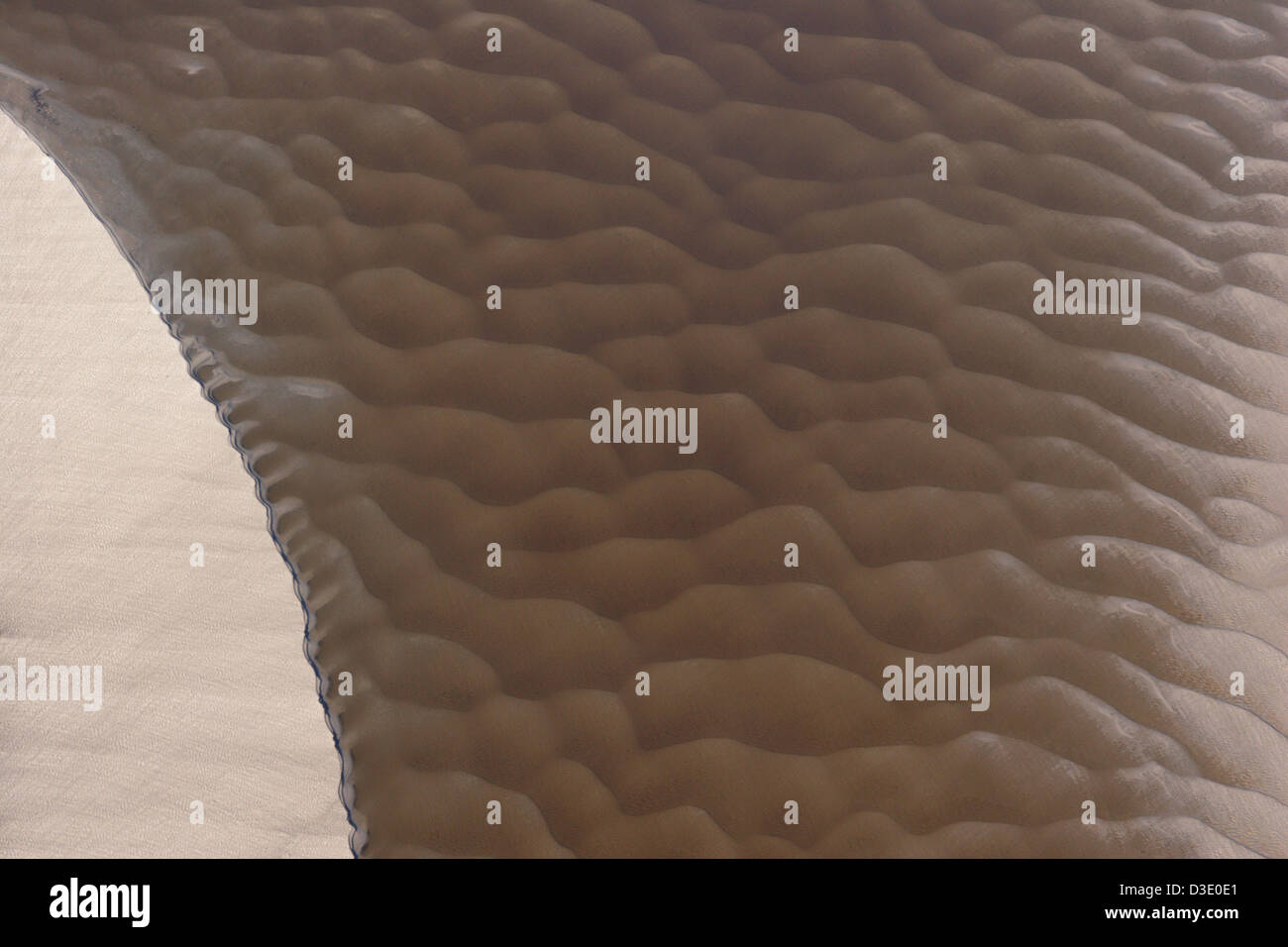 Oil sands hi-res stock photography and images - Alamy