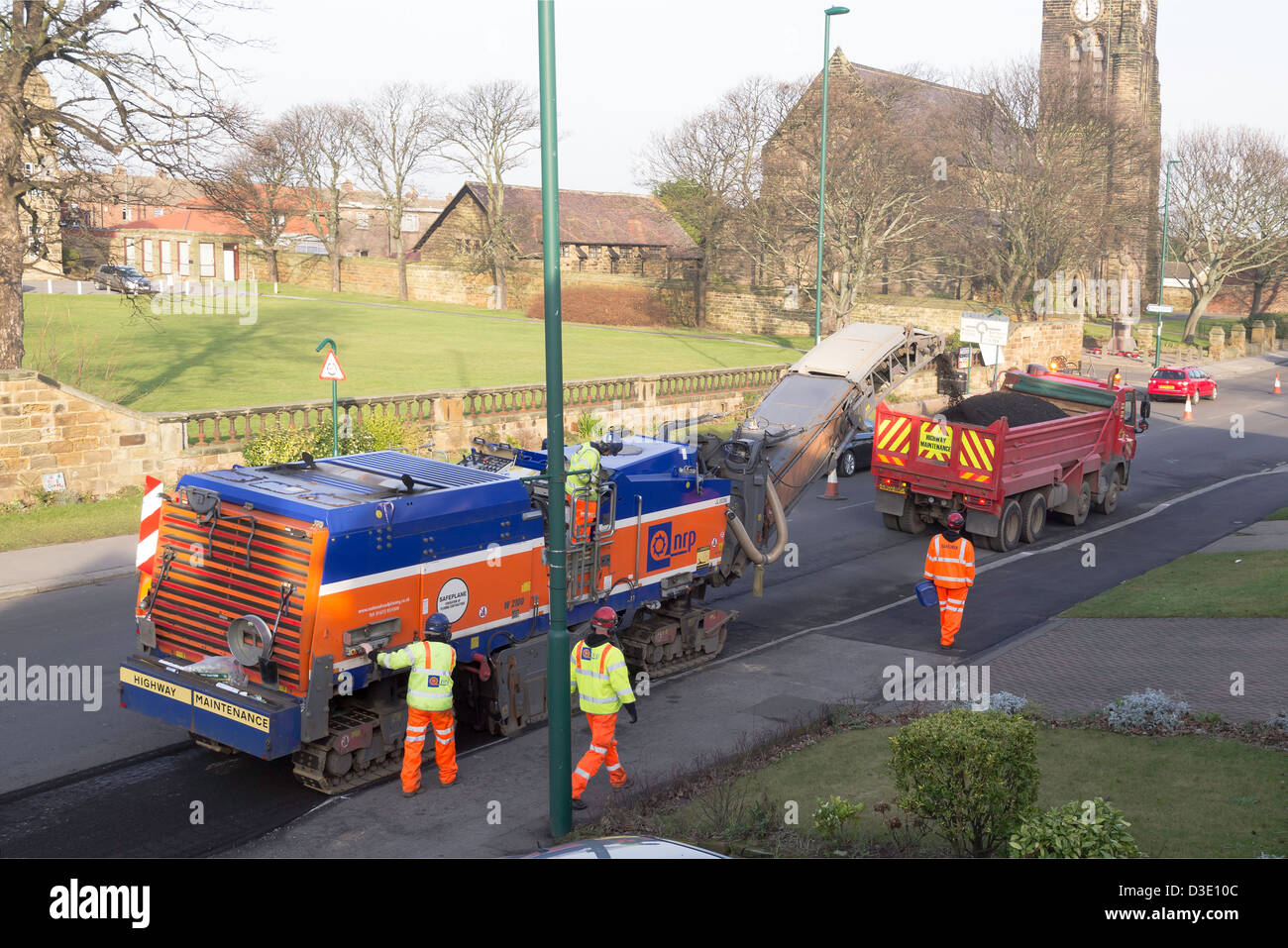 Road resurfacing machine hi-res stock photography and images - Alamy